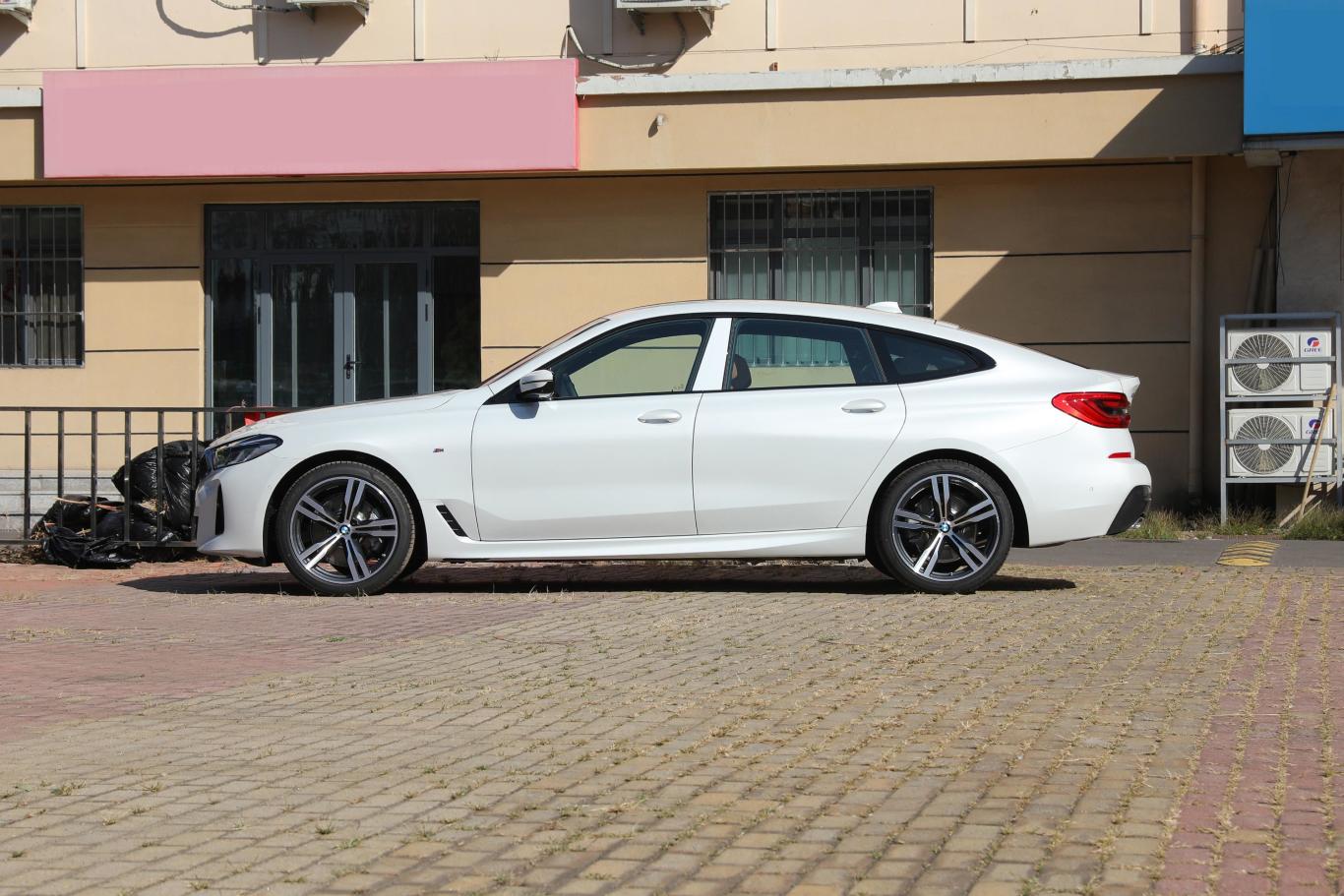 【宝马6系GT630i M运动套装正侧车头向左水平图片-汽车图片大全】-易车