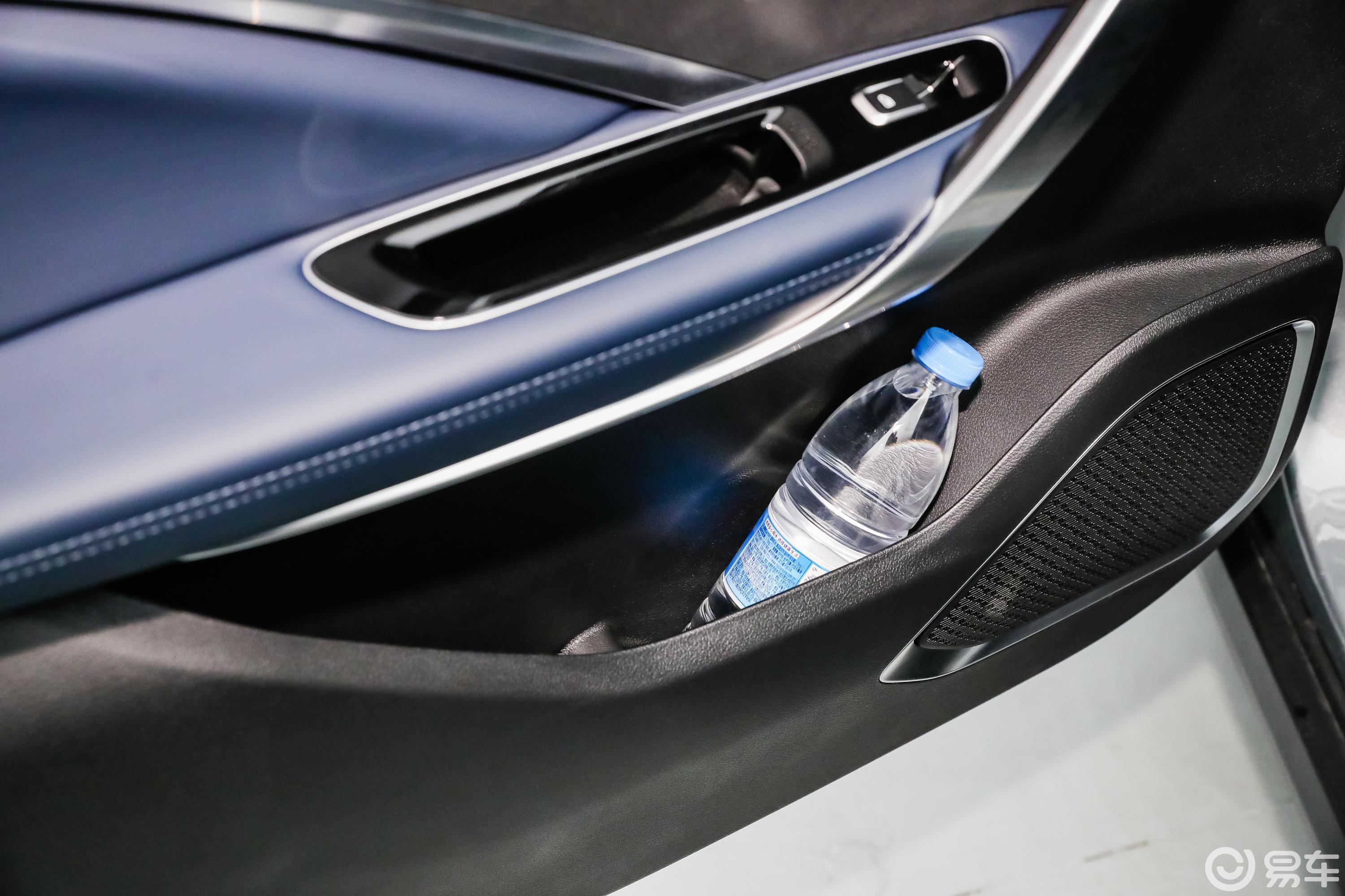 【嘉际嘉际L 1.5T 尊贵型后排空间图片-汽车图片大全】-易车