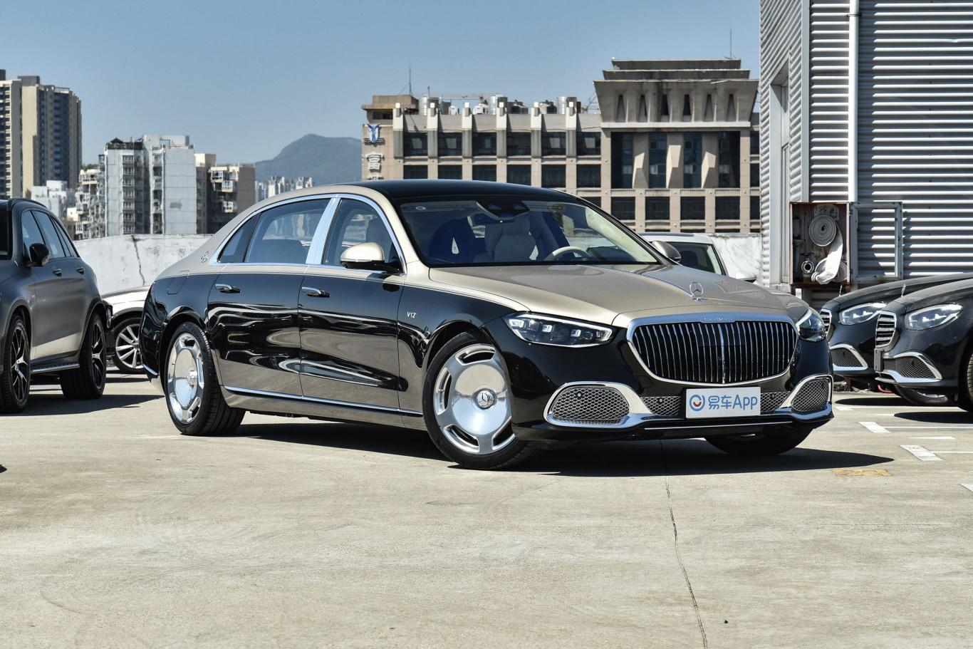 【迈巴赫S级S 680 4MATIC侧前45度车头向右水平图片-汽车图片大全】-易车