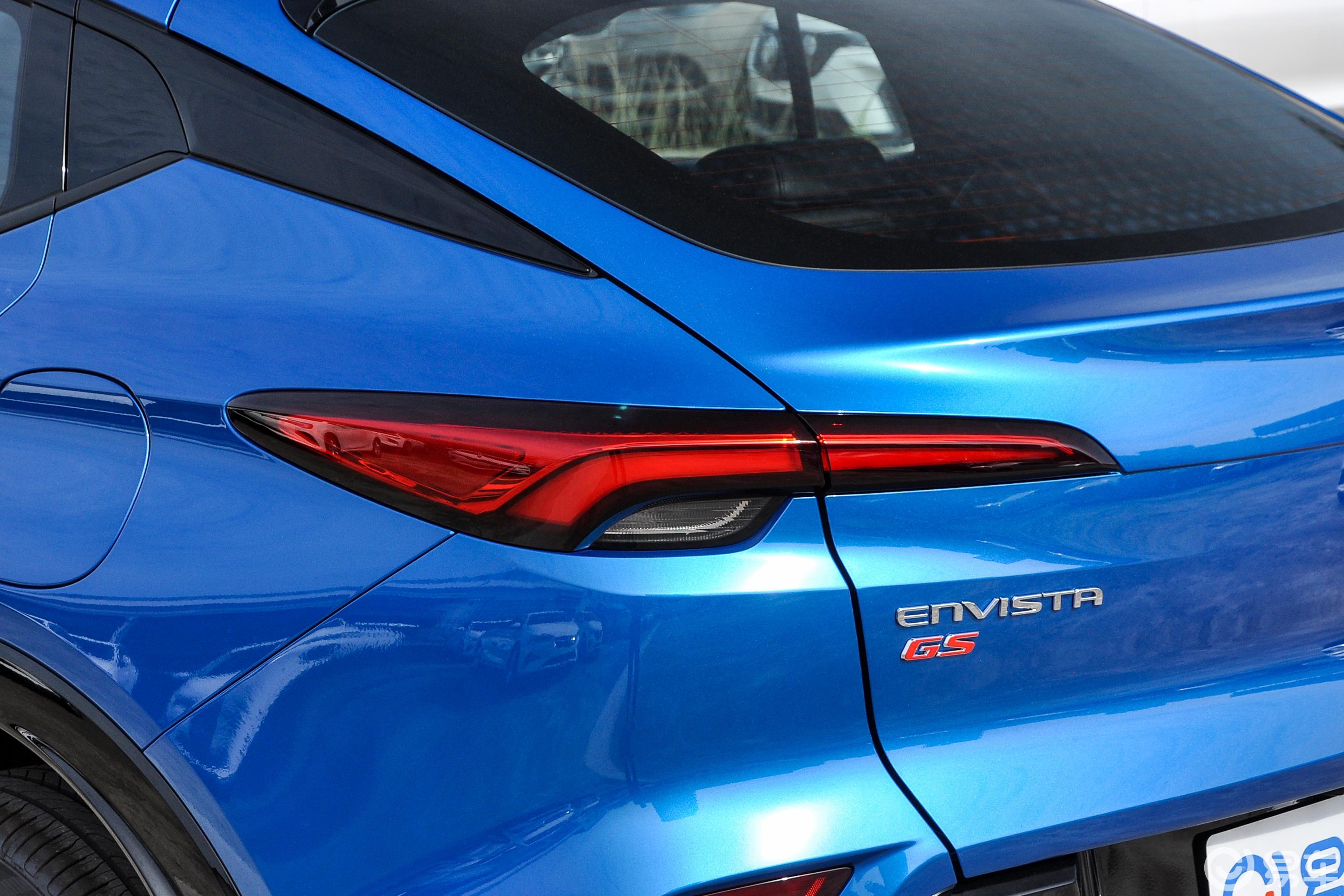 【昂扬GS 1.5T 潮燃版尾灯侧45度俯拍图片-汽车图片大全】-易车