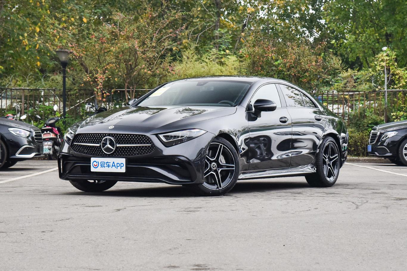 【奔驰CLS级CLS 300 动感型侧前45度车头向左水平图片-汽车图片大全】-易车