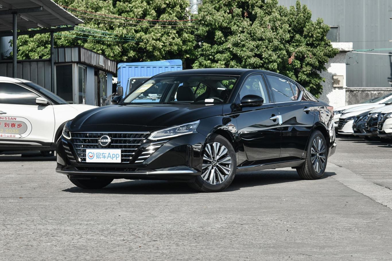 【天籁2.0L XL-TLS 悦享版侧前45度车头向左水平图片-汽车图片大全】-易车