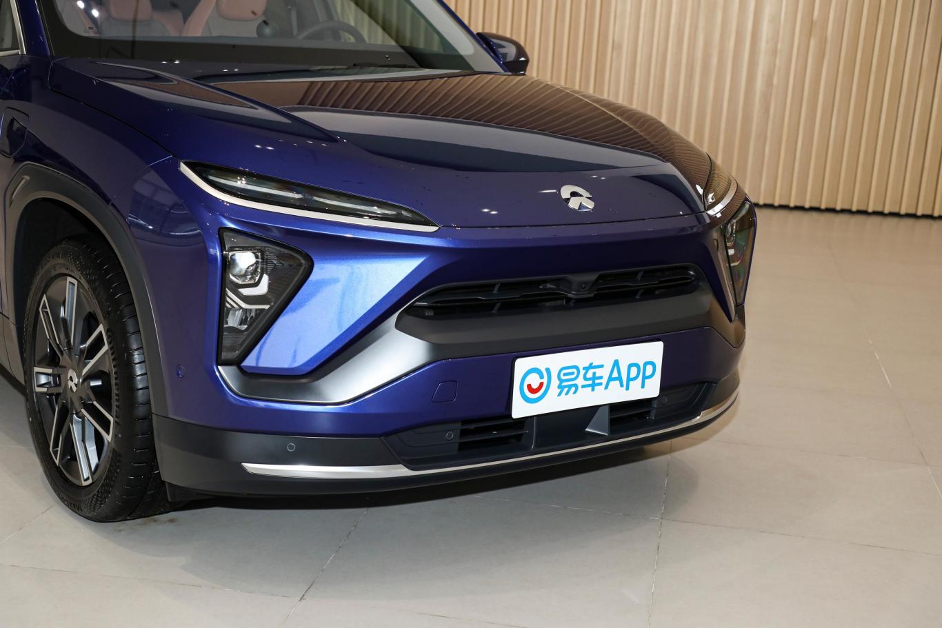 【蔚来EC6475km 签名版 75kWh前格栅侧俯拍图片-汽车图片大全】-易车
