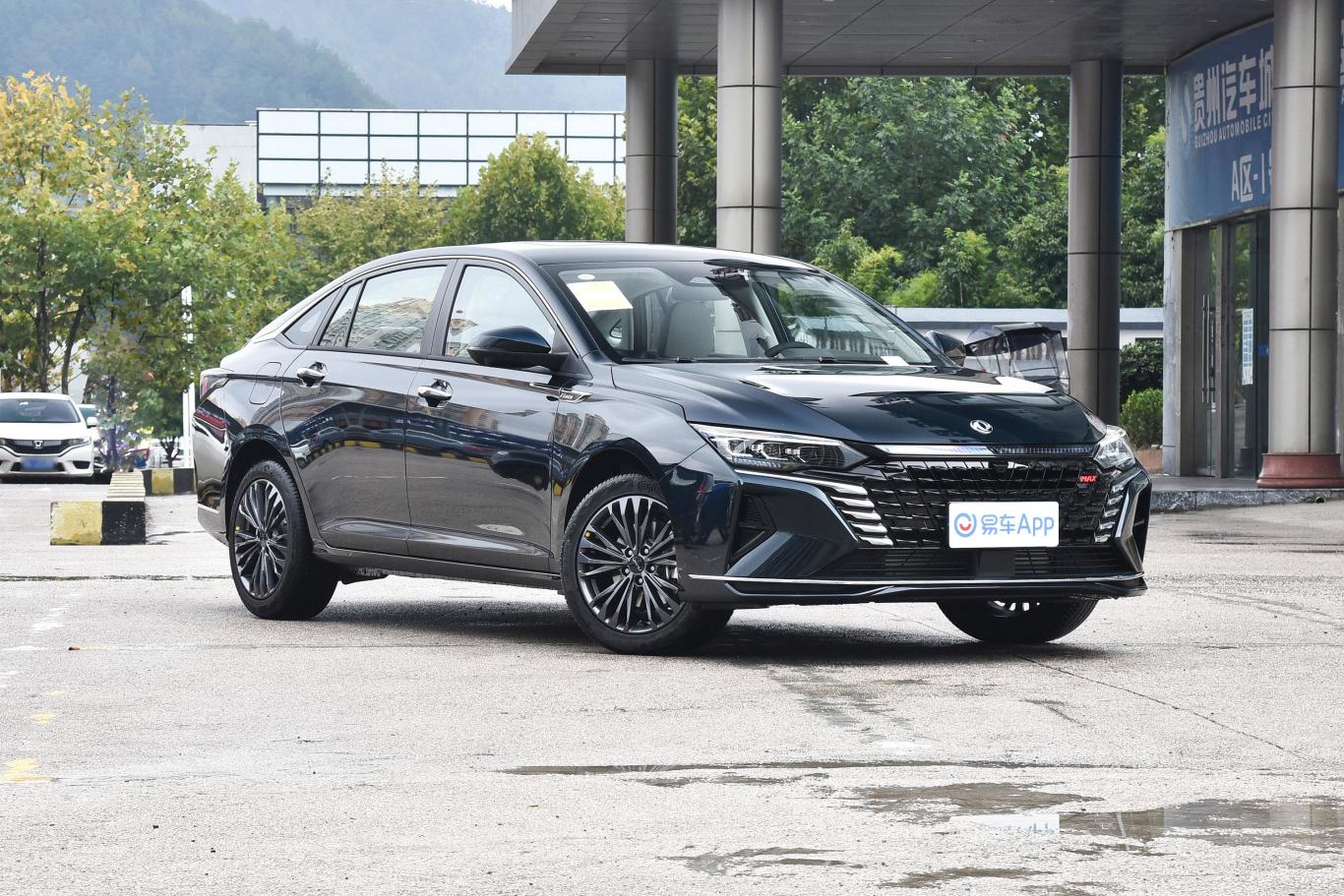 【奕炫MAX1.5T 超级辣爸版侧前45度车头向右水平图片-汽车图片大全】-易车