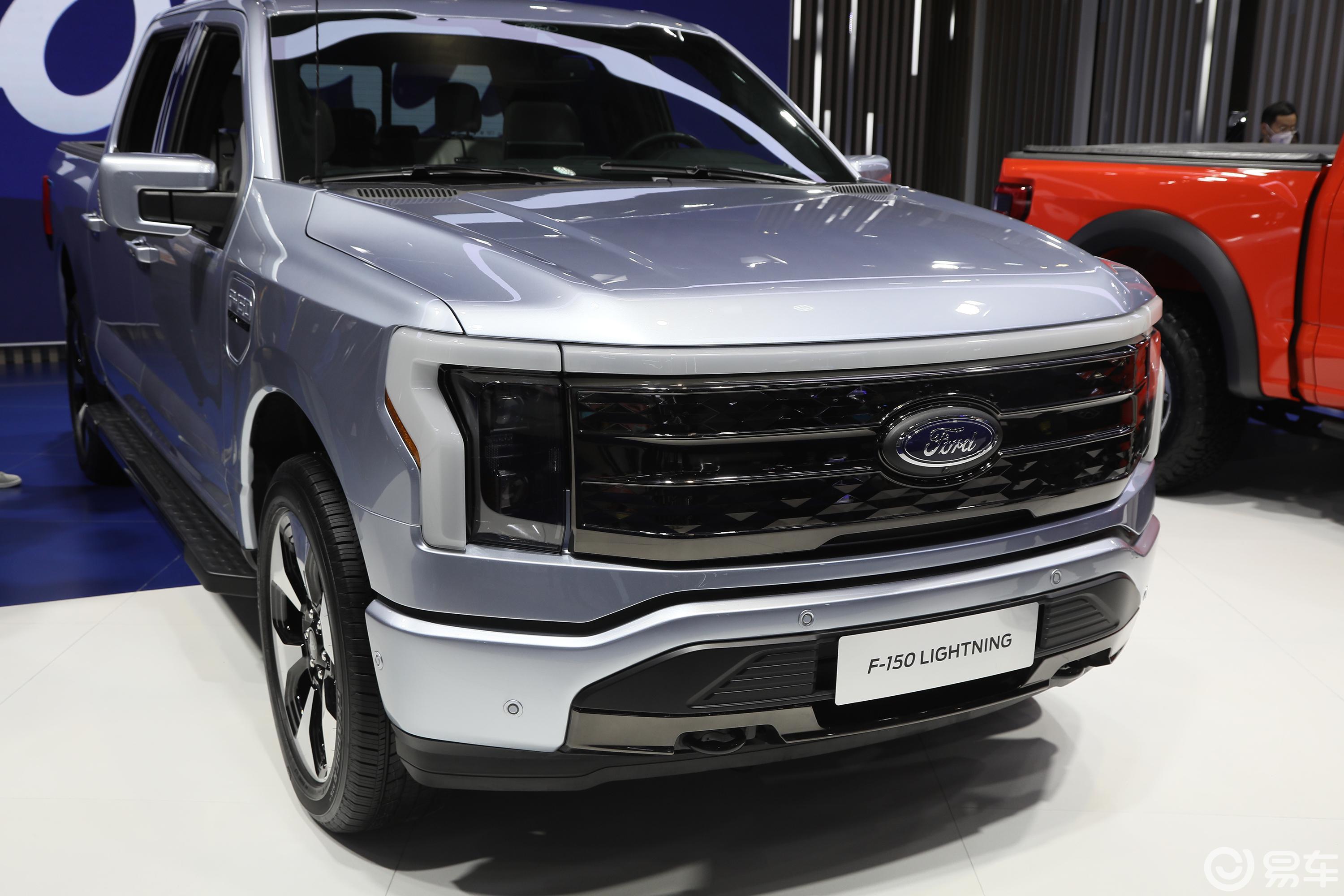 【福特F-150 纯电动Lightning前格栅侧俯拍图片-汽车图片大全】-易车