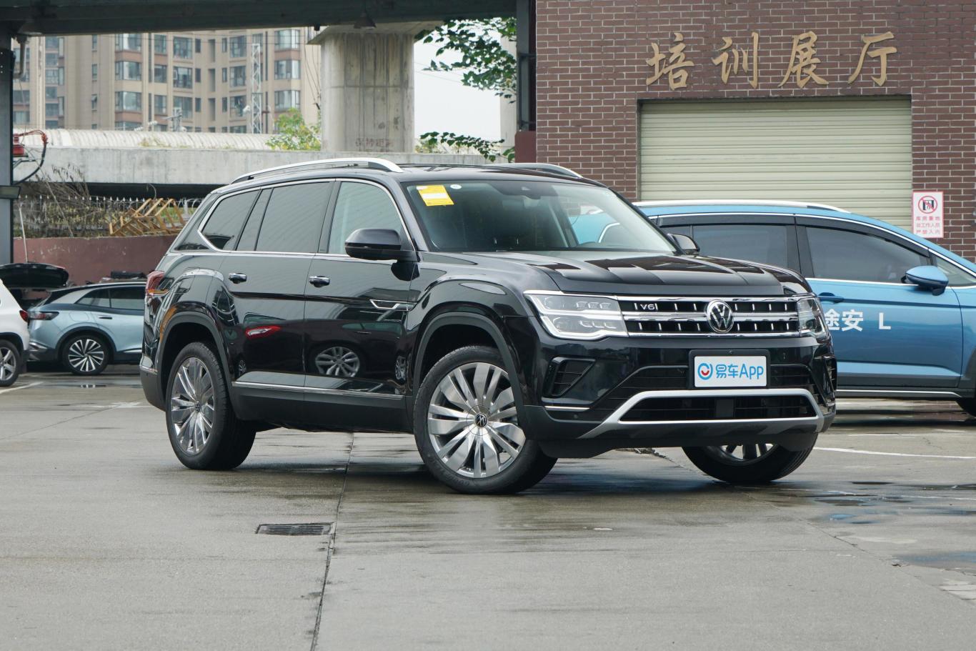 【途昂530 V6 四驱尊崇旗舰版侧前45度车头向右水平图片-汽车图片大全】-易车