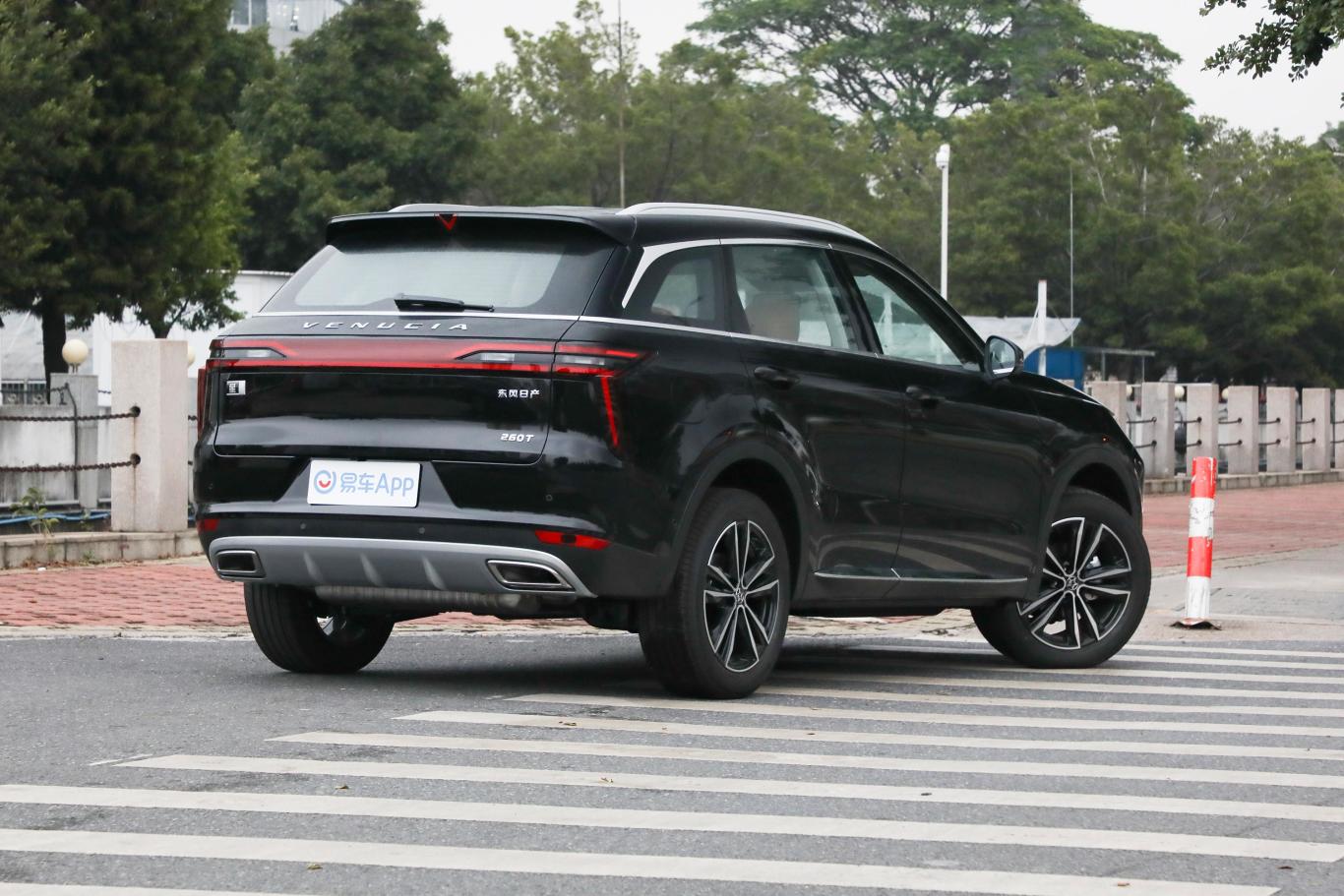 【启辰星260T 星曜版Pro侧后45度车头向右水平图片-汽车图片大全】-易车