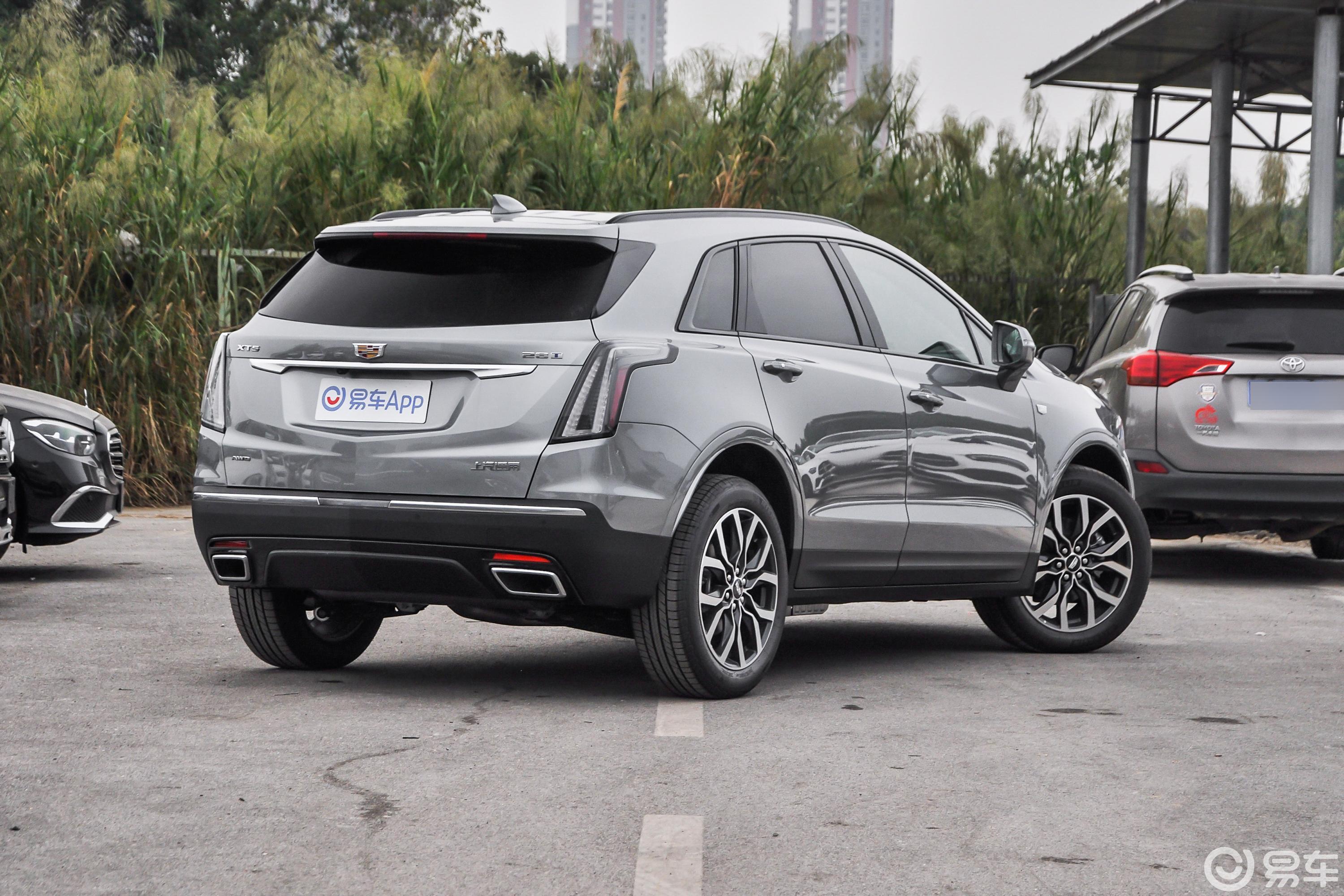 【凯迪拉克XT5轻混 2.0T 四驱豪华型蜂鸟版侧后45度车头向右水平图片-汽车图片大全】-易车