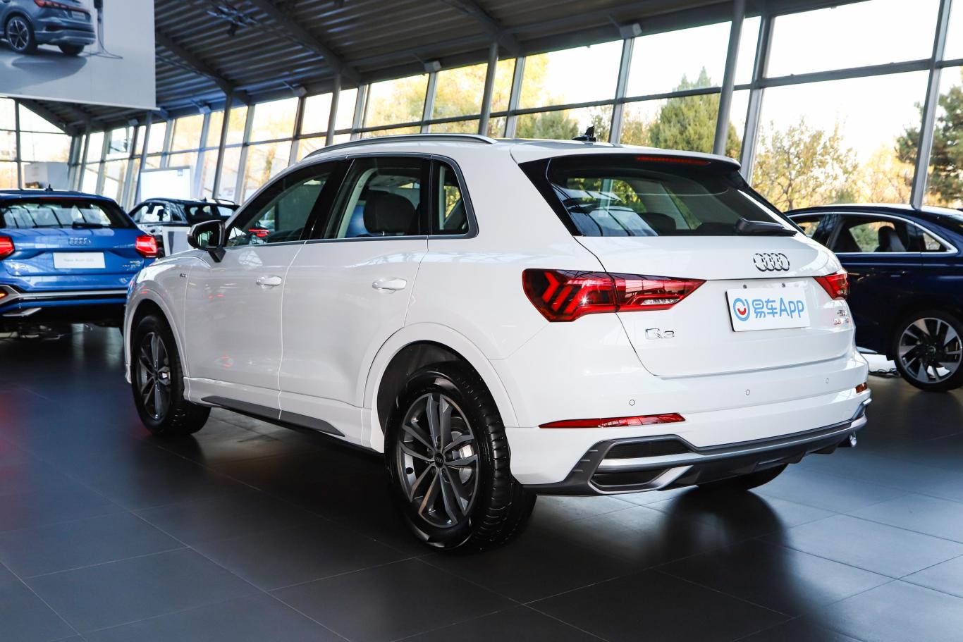 【奥迪Q335 TFSI 进取动感型侧后45度车头向左水平图片-汽车图片大全】-易车