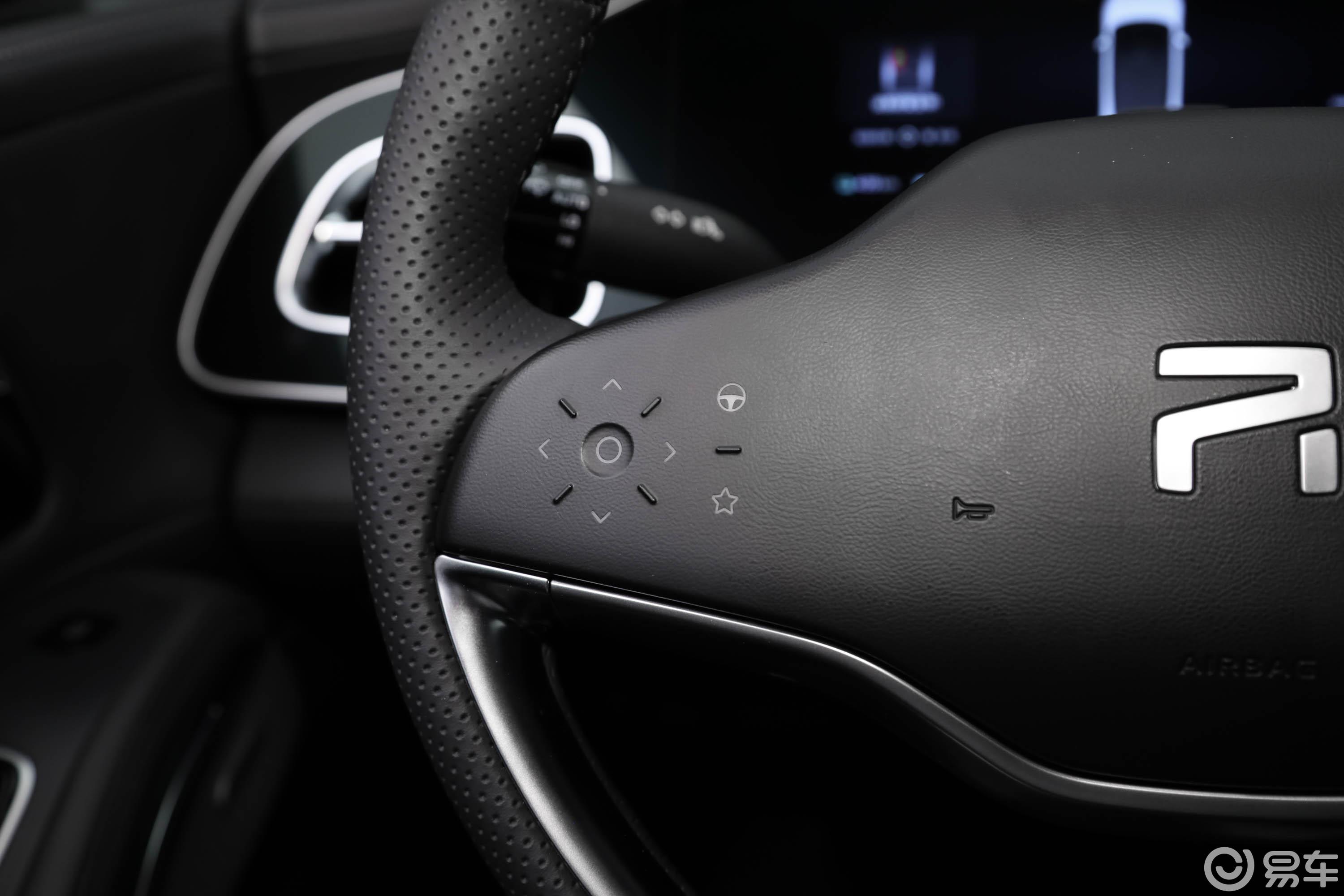 【飞凡R7606km 四驱性能屏霸Pro版左侧方向盘功能按键图片-汽车图片大全】-易车