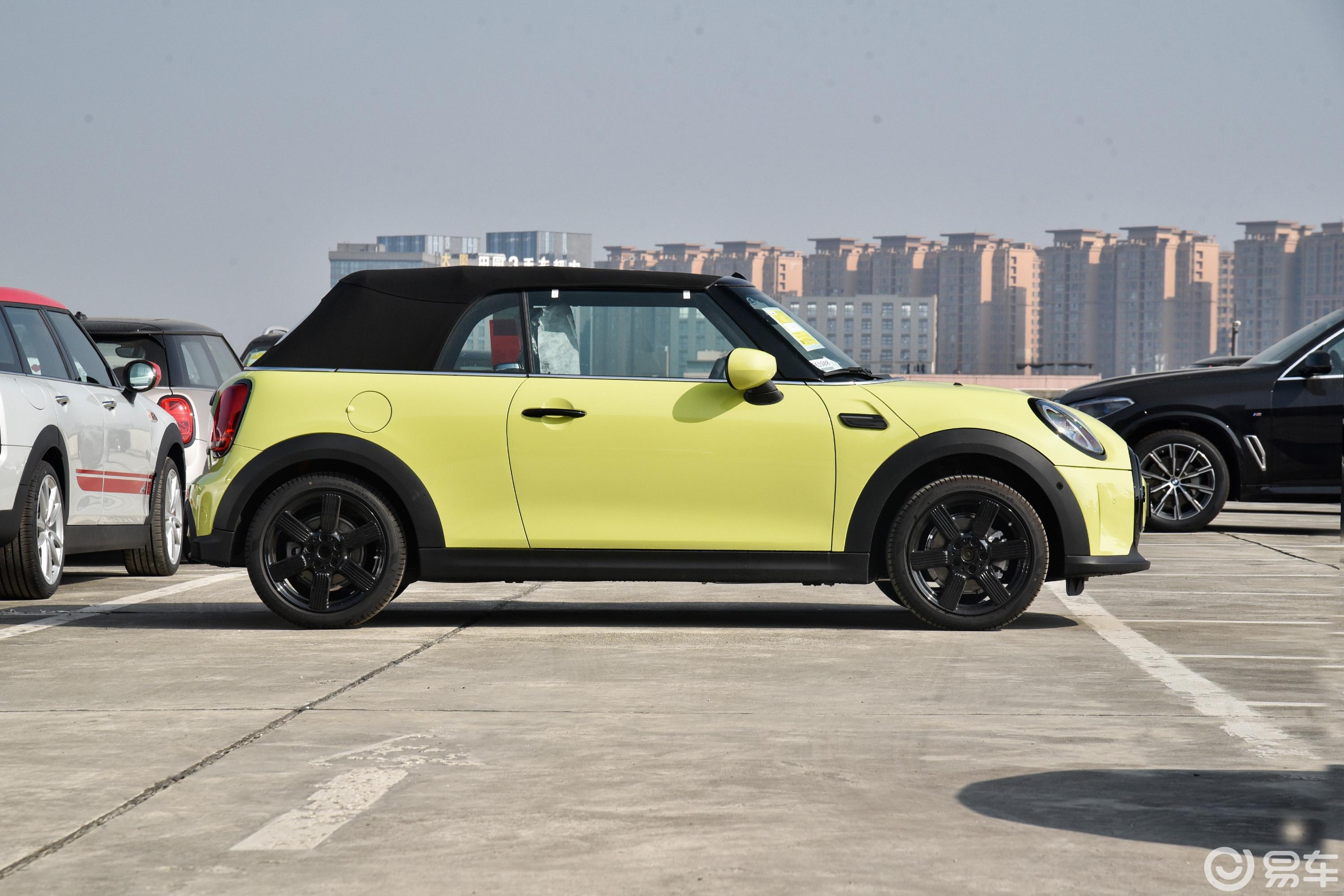 【MINI CABRIO改款 1.5T COOPER CABRIO 艺术家正侧车头向右水平图片-汽车图片大全】-易车