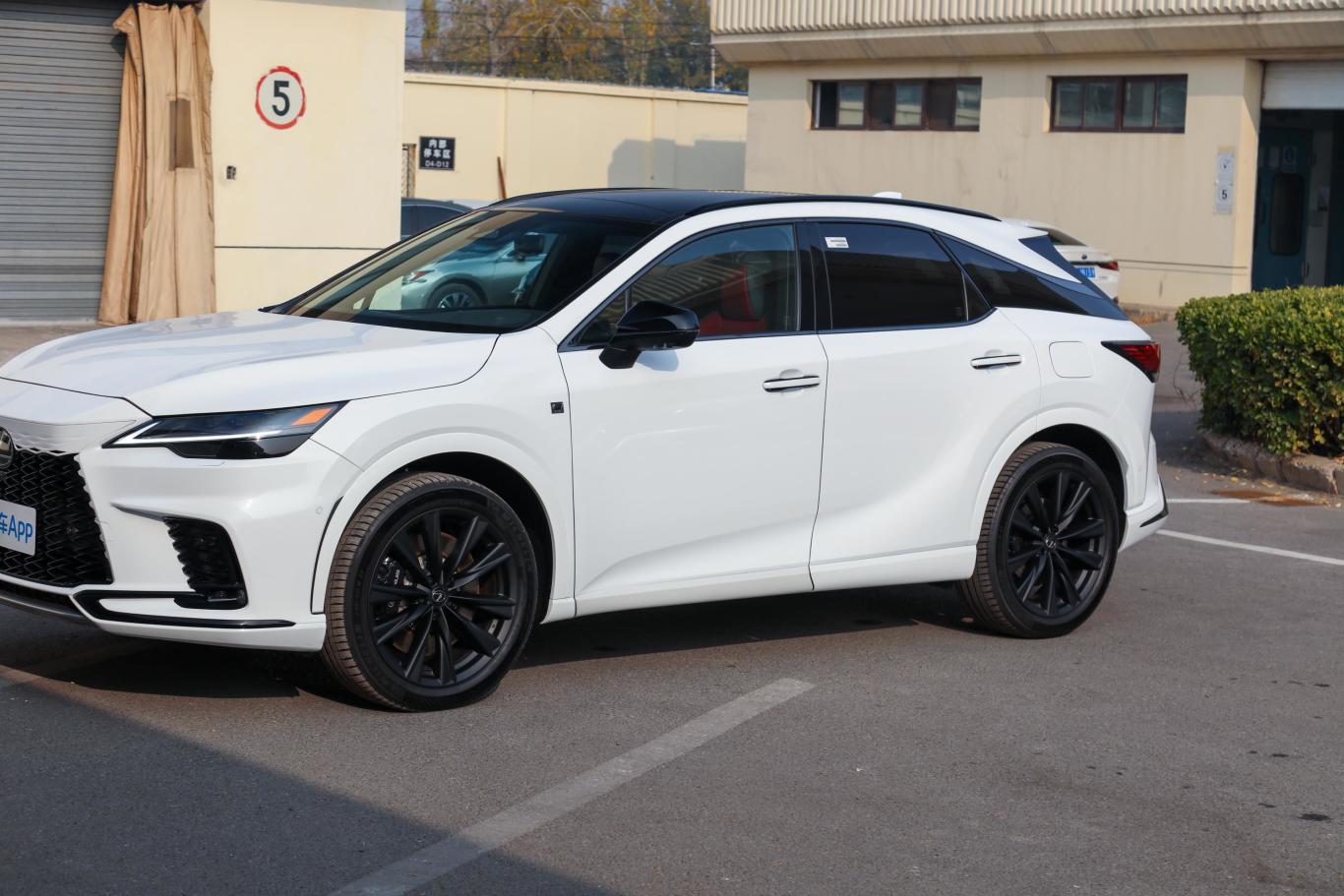 【雷克萨斯RX500h 四驱F SPORT Performance外观细节图片-汽车图片大全】-易车