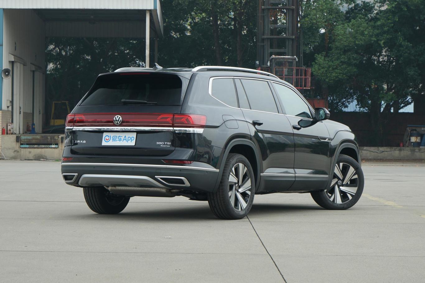 【途昂380TSI 四驱尊崇豪华版侧后45度车头向右水平图片-汽车图片大全】-易车