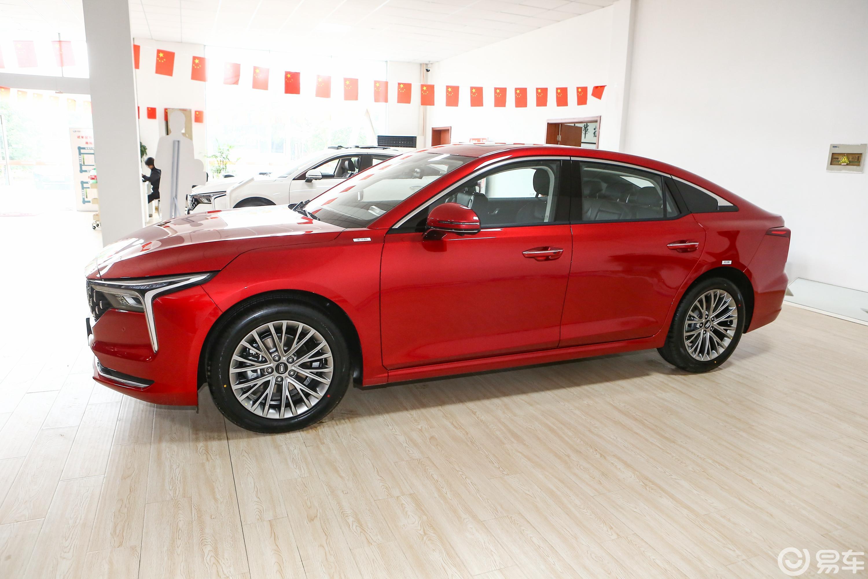 【奔腾B701.5T 双离合畅享型正侧车头向左水平图片-汽车图片大全】-易车