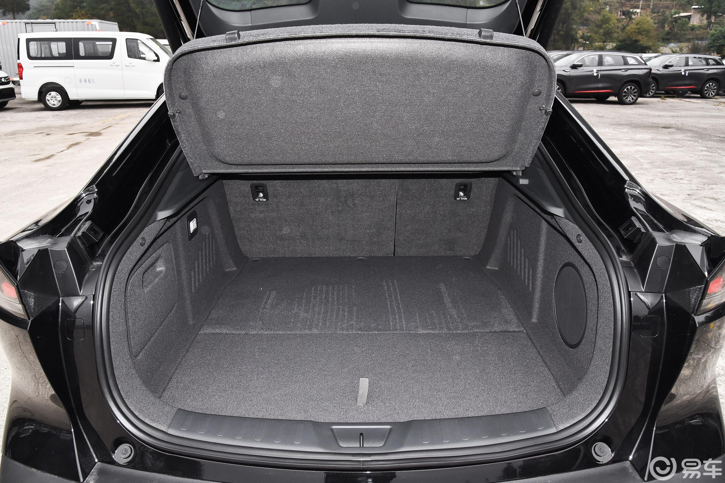 【深蓝SL03增程版 1200km后备厢图片-汽车图片大全】-易车