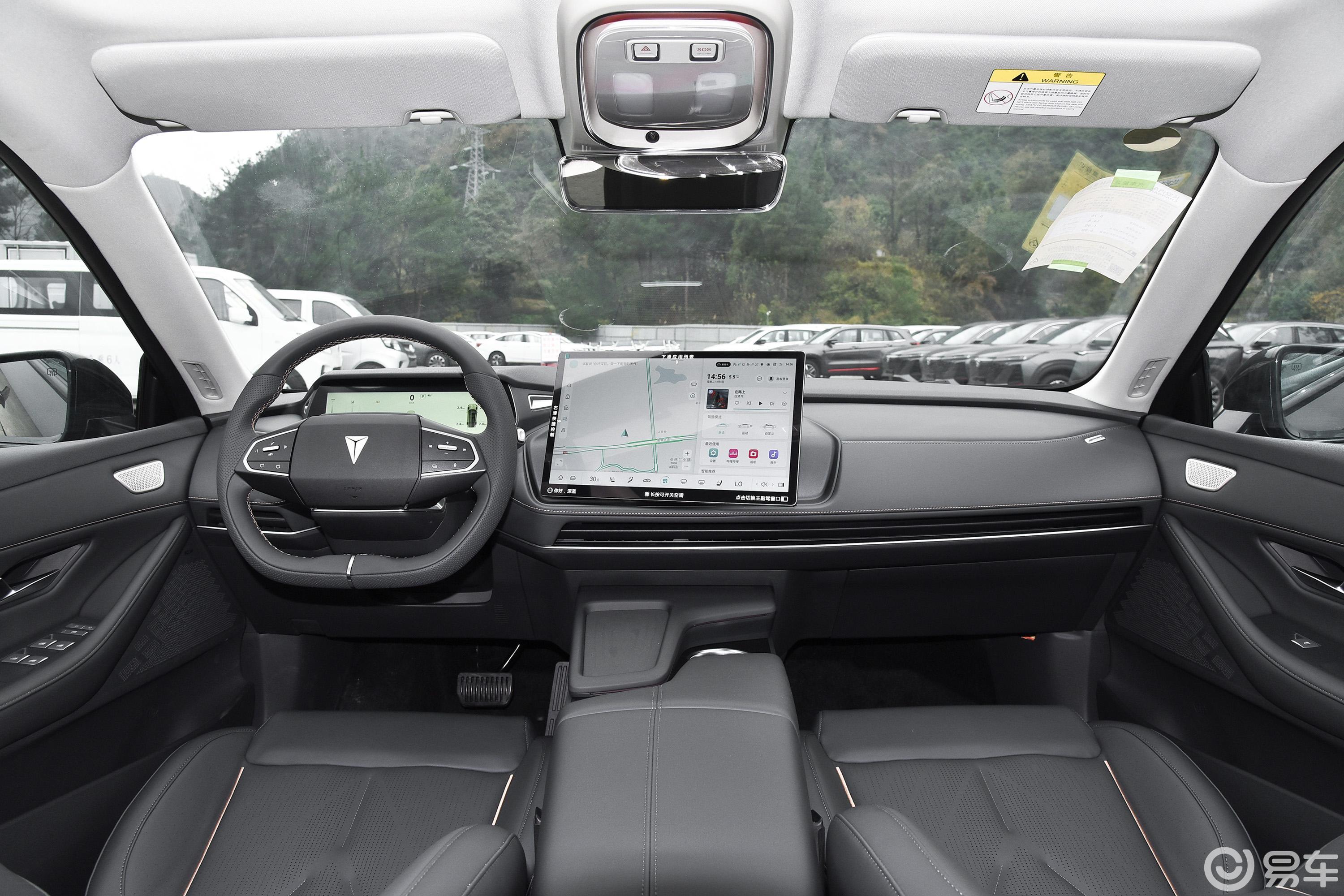 【深蓝SL03增程版 1200km内饰全景正拍图片-汽车图片大全】-易车