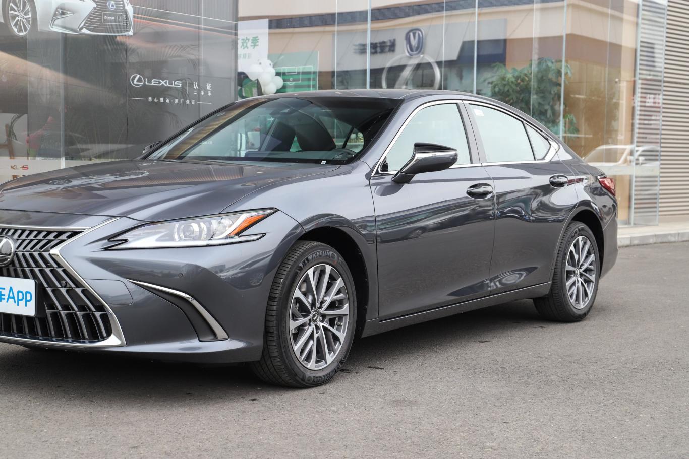 【雷克萨斯ES260 卓越版外观细节图片-汽车图片大全】-易车