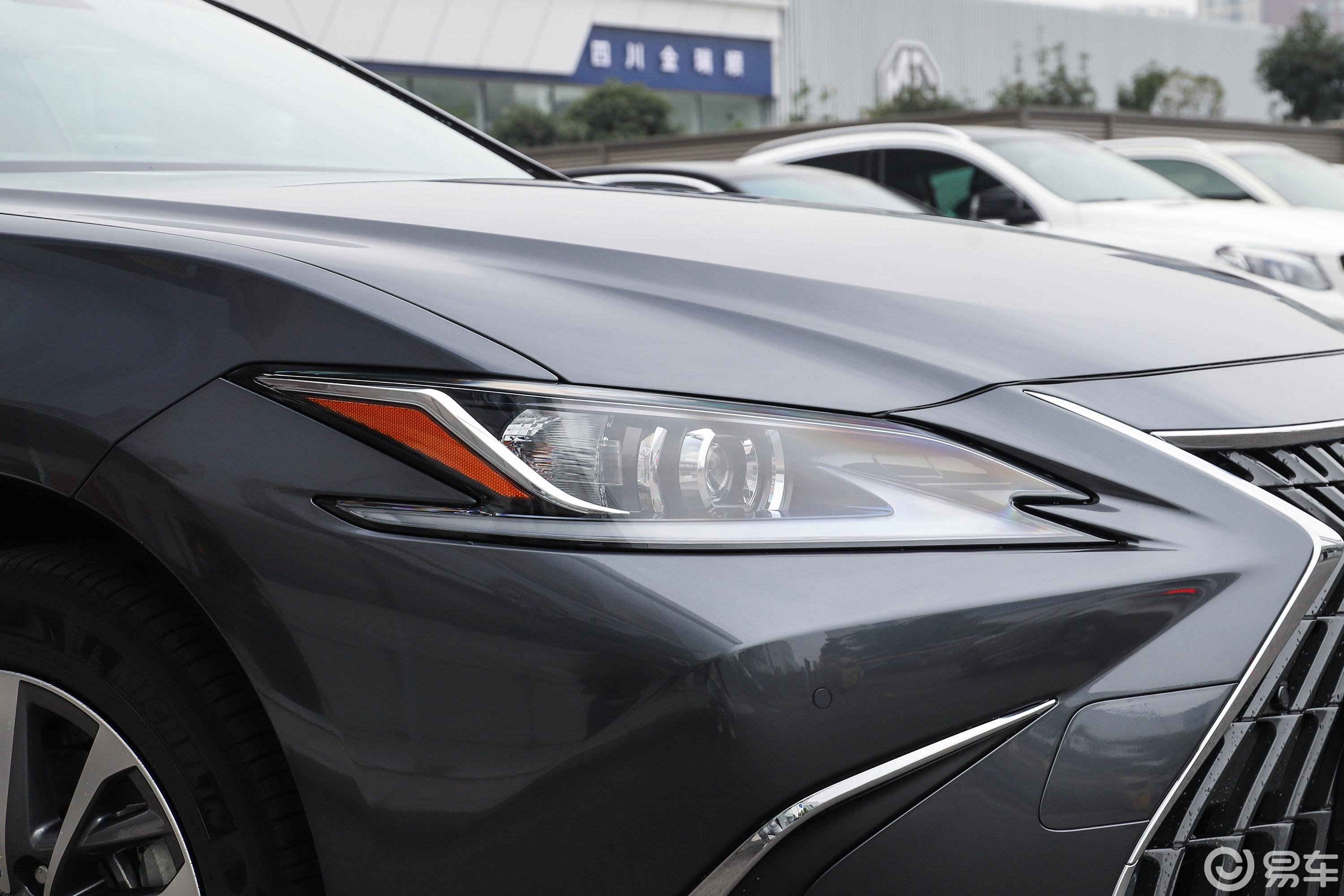 【雷克萨斯ES260 卓越版外观灯组图片-汽车图片大全】-易车