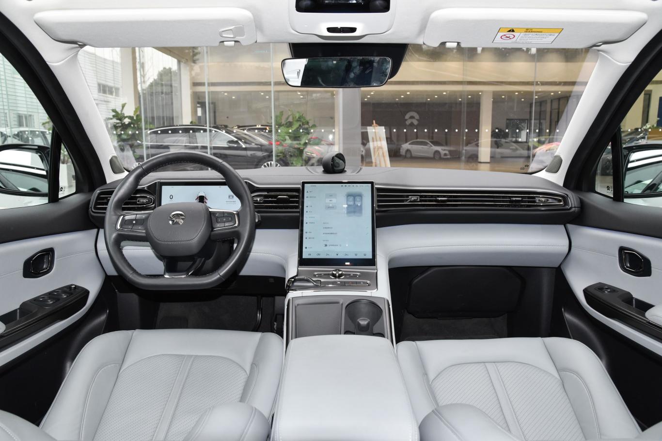 【蔚来ES6455km 运动版 75kWh内饰全景正拍图片-汽车图片大全】-易车