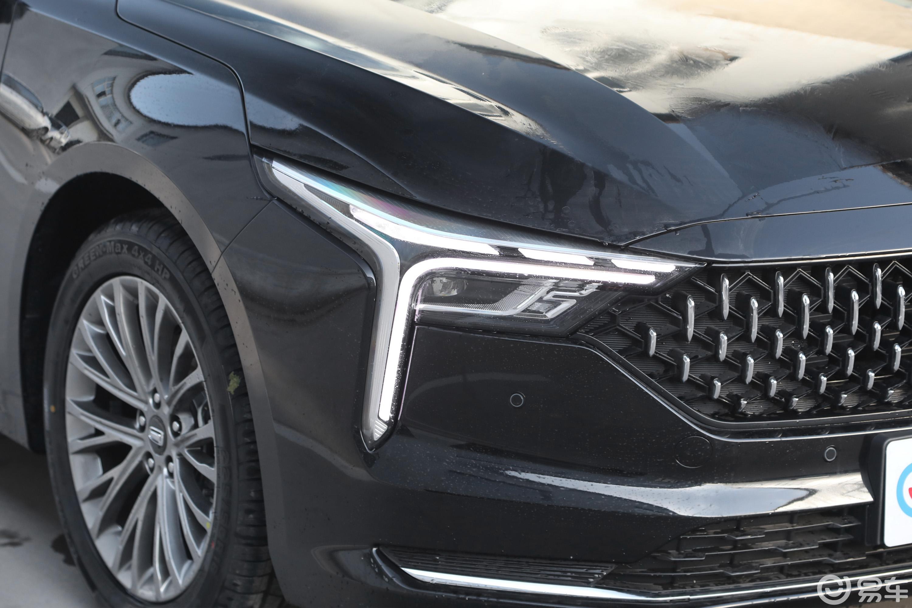 【奔腾B701.5T 双离合畅享型大灯侧45度俯拍图片-汽车图片大全】-易车