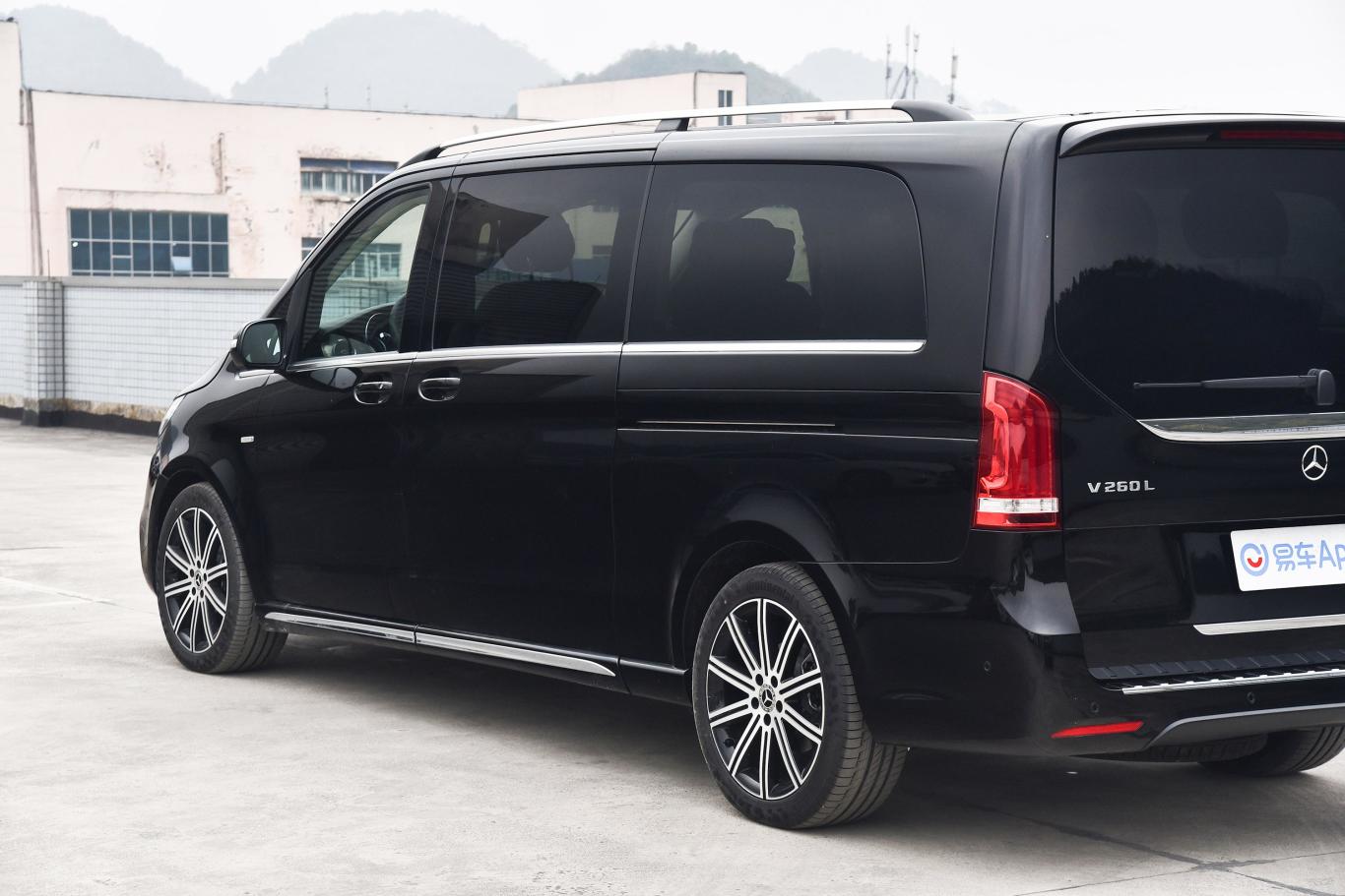 【奔驰V级V 260 L 豪华版外观细节图片-汽车图片大全】-易车