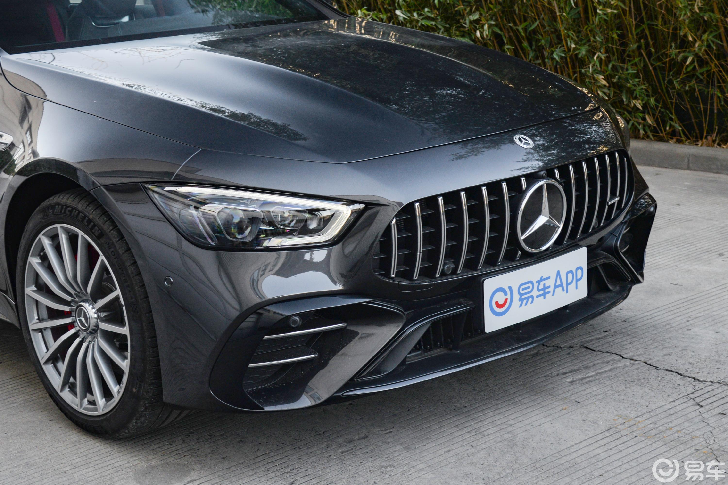 【奔驰GT AMGAMG GT 50 4MATIC+ 四门跑车前格栅侧俯拍图片-汽车图片大全】-易车