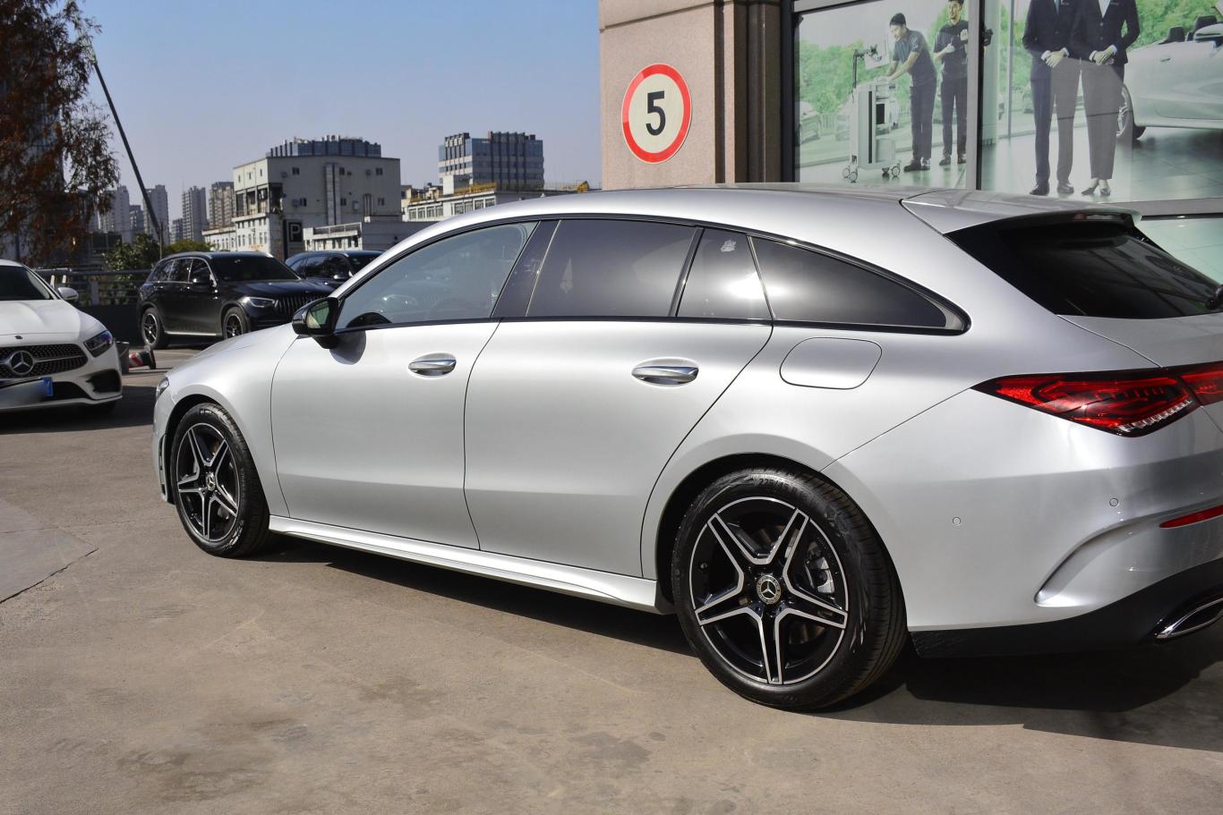 【奔驰CLA级CLA 260 4MATIC 五门猎跑车外观细节图片-汽车图片大全】-易车