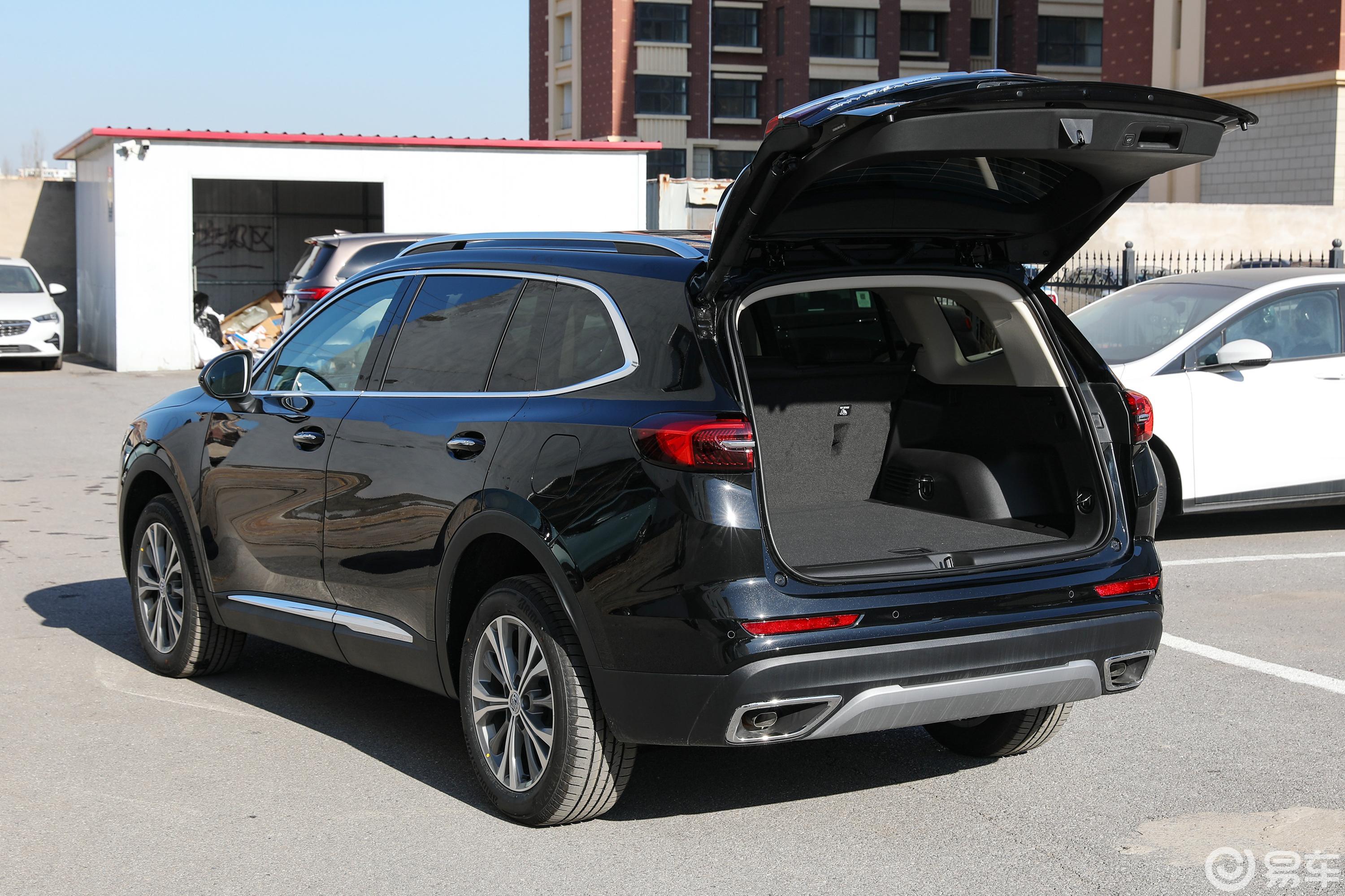 【昂科威昂科威Plus 652T 四驱豪华型后备厢开启45度侧拍图片-汽车图片大全】-易车