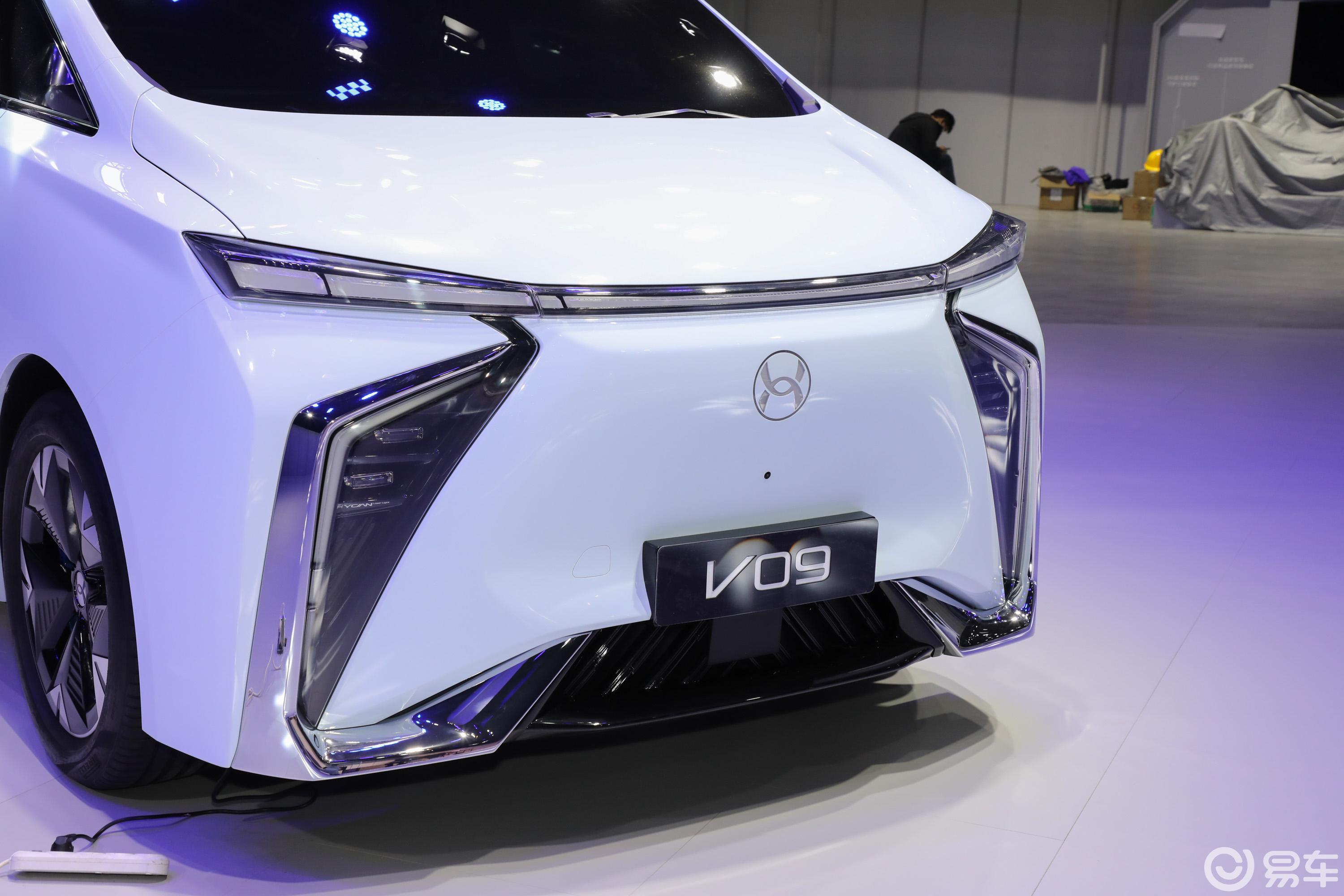 【合创V09试装车外观图片-汽车图片大全】-易车