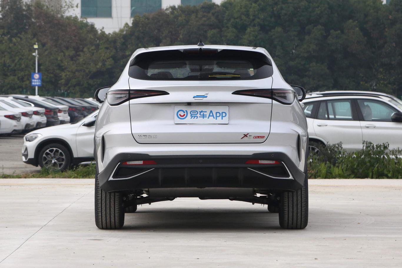 【长安欧尚X5 PLUS1.5T 领航型正后水平图片-汽车图片大全】-易车