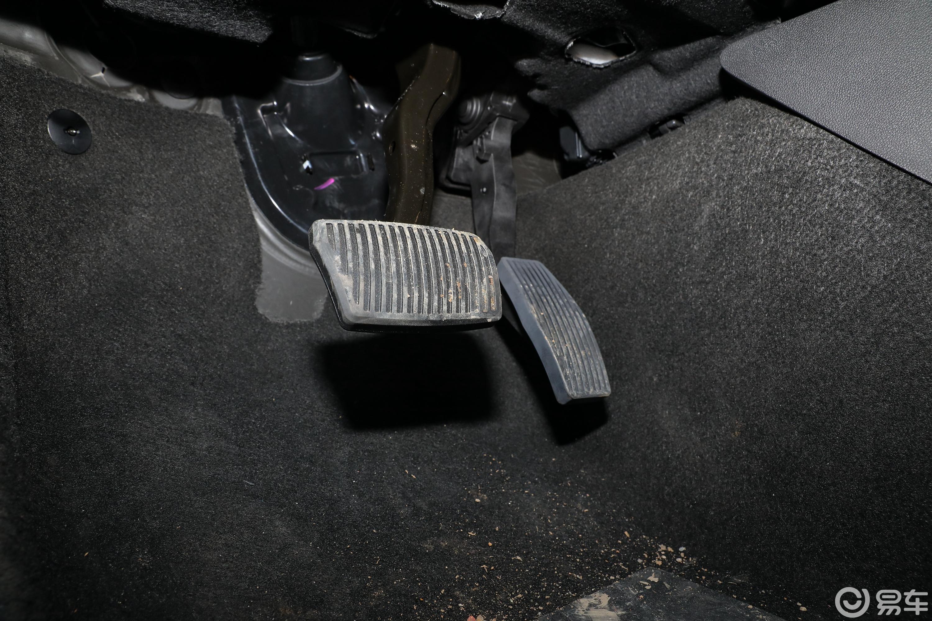 【昂科威昂科威Plus 652T 两驱豪华型脚踏板图片-汽车图片大全】-易车