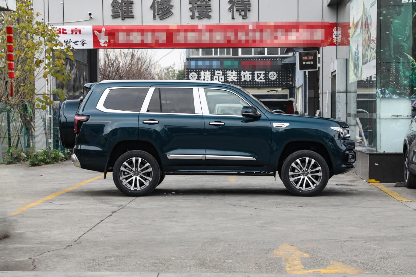 【北京越野BJ602.0T 十一版 7座 汽油正侧车头向右水平图片-汽车图片大全】-易车