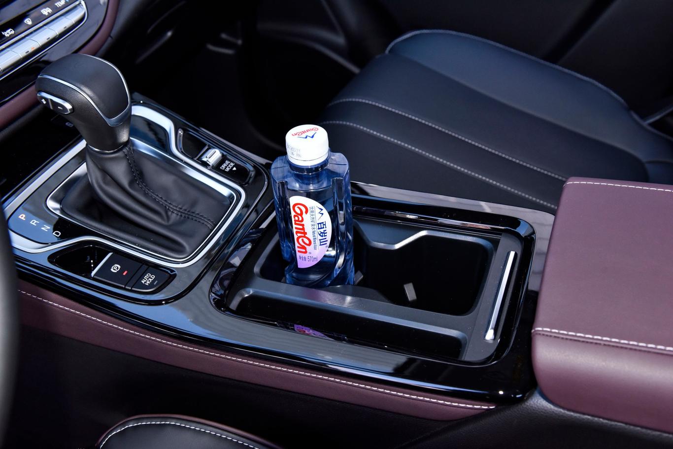 【传祺M6Pro 270T 尊享版前排杯架图片-汽车图片大全】-易车