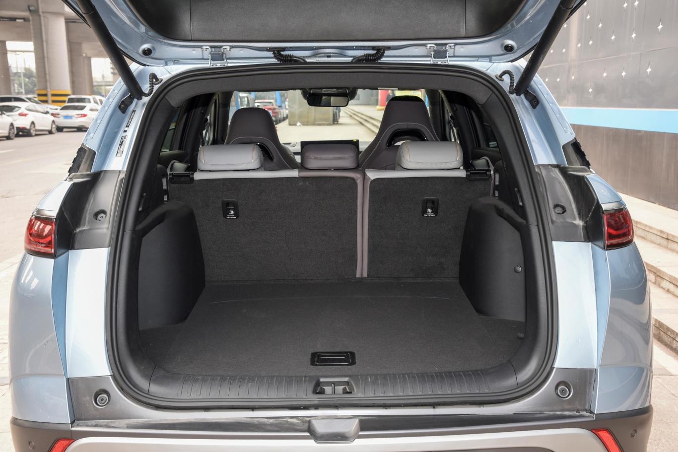 【护卫舰07DM-p 1.5T 175km 四驱旗舰型后备厢空间特写图片-汽车图片大全】-易车