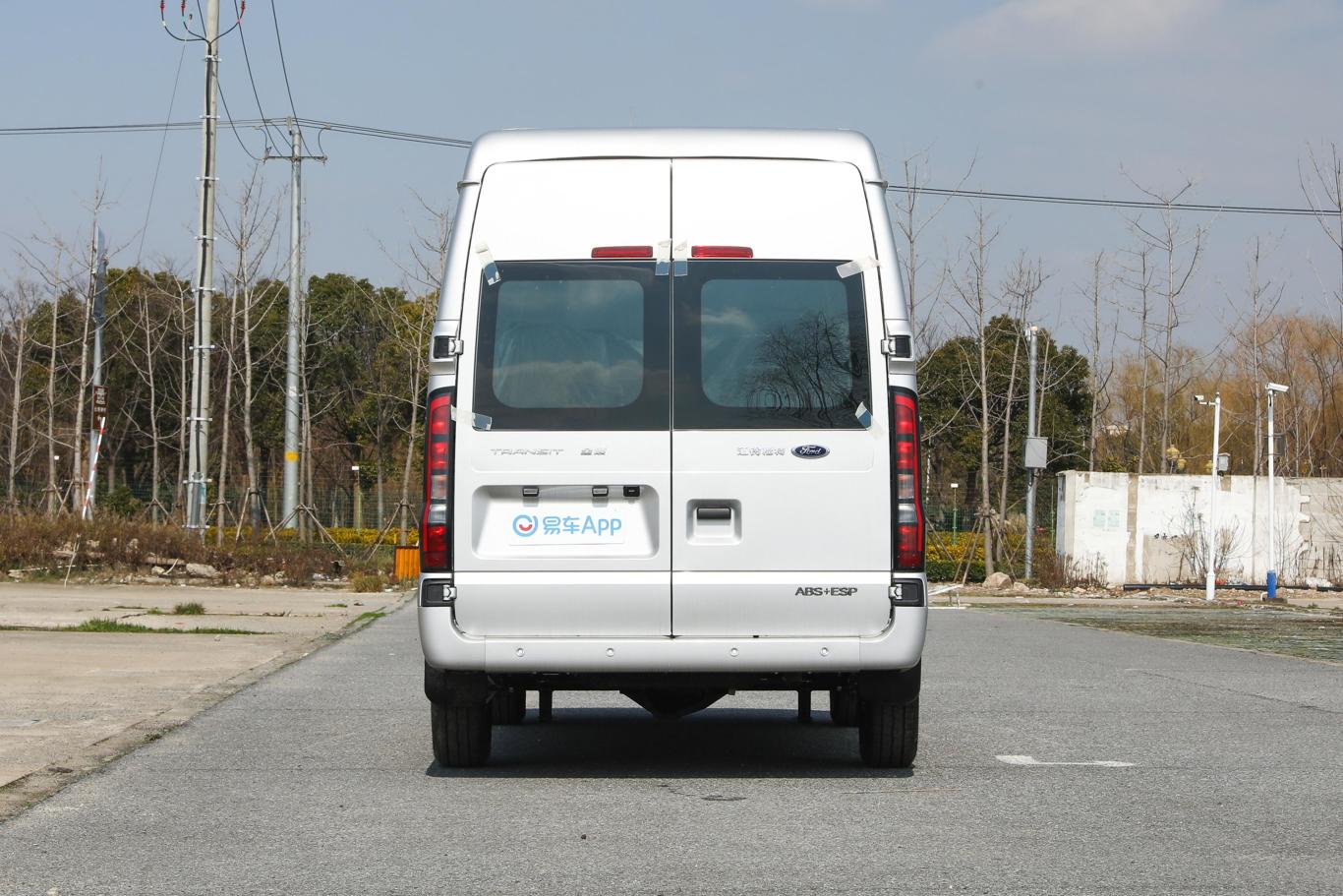 【新世代全顺Pro 2.2T AMT中轴中高顶物流车 7座正后水平图片-汽车图片大全】-易车