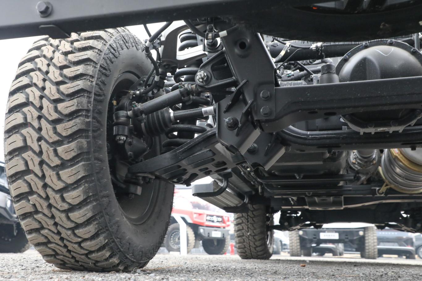 【猛士MS6006.7T 单排底盘旗舰版 3座动力底盘图片-汽车图片大全】-易车