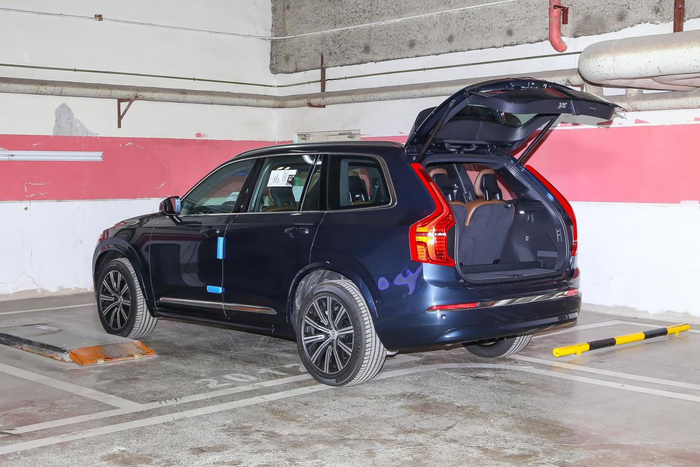 【沃尔沃XC90B6 智雅豪华版 7座后备厢开启45度侧拍图片-汽车图片大全】-易车