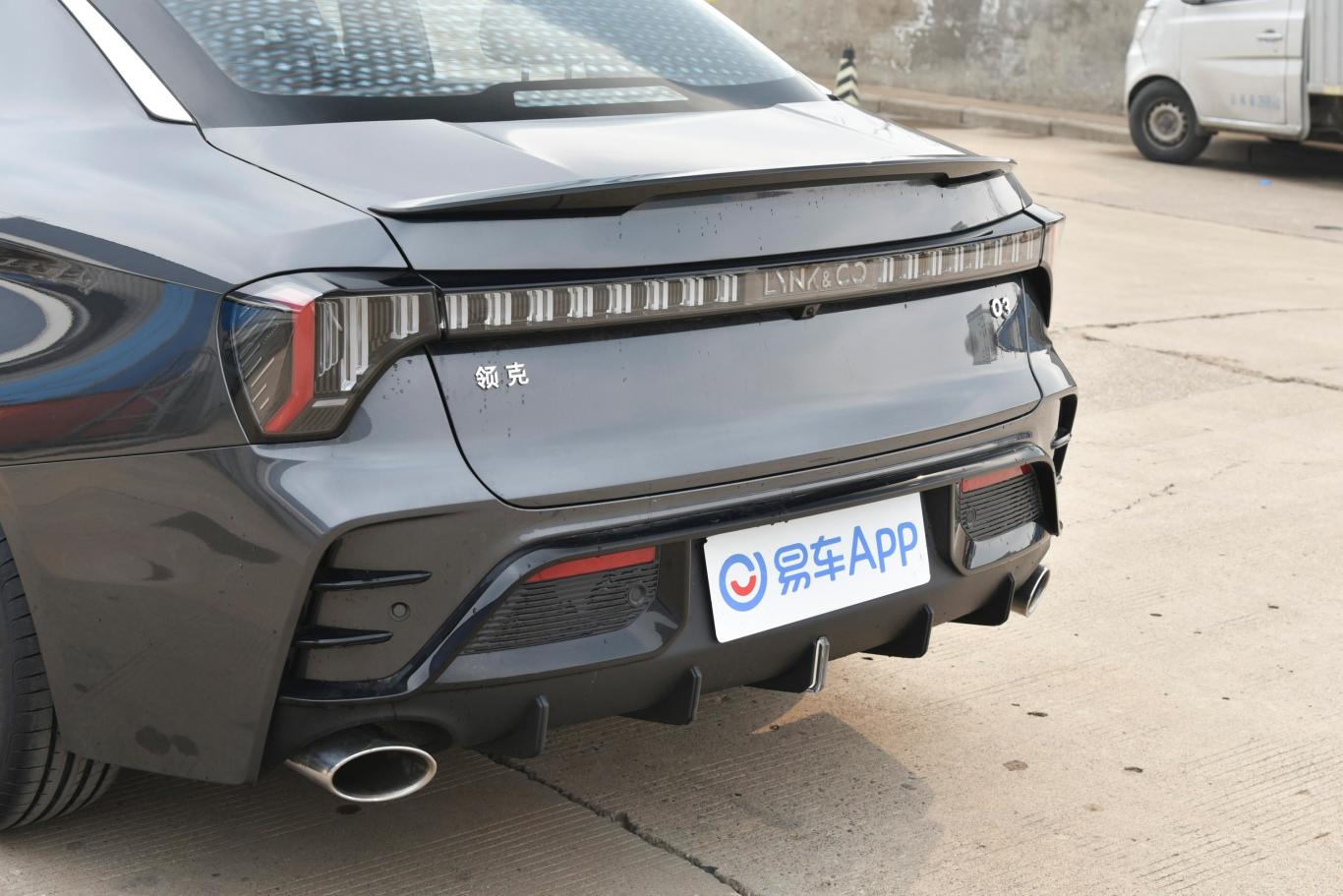 【领克031.5T 双离合两驱劲Plus 5座车尾特写图片-汽车图片大全】-易车