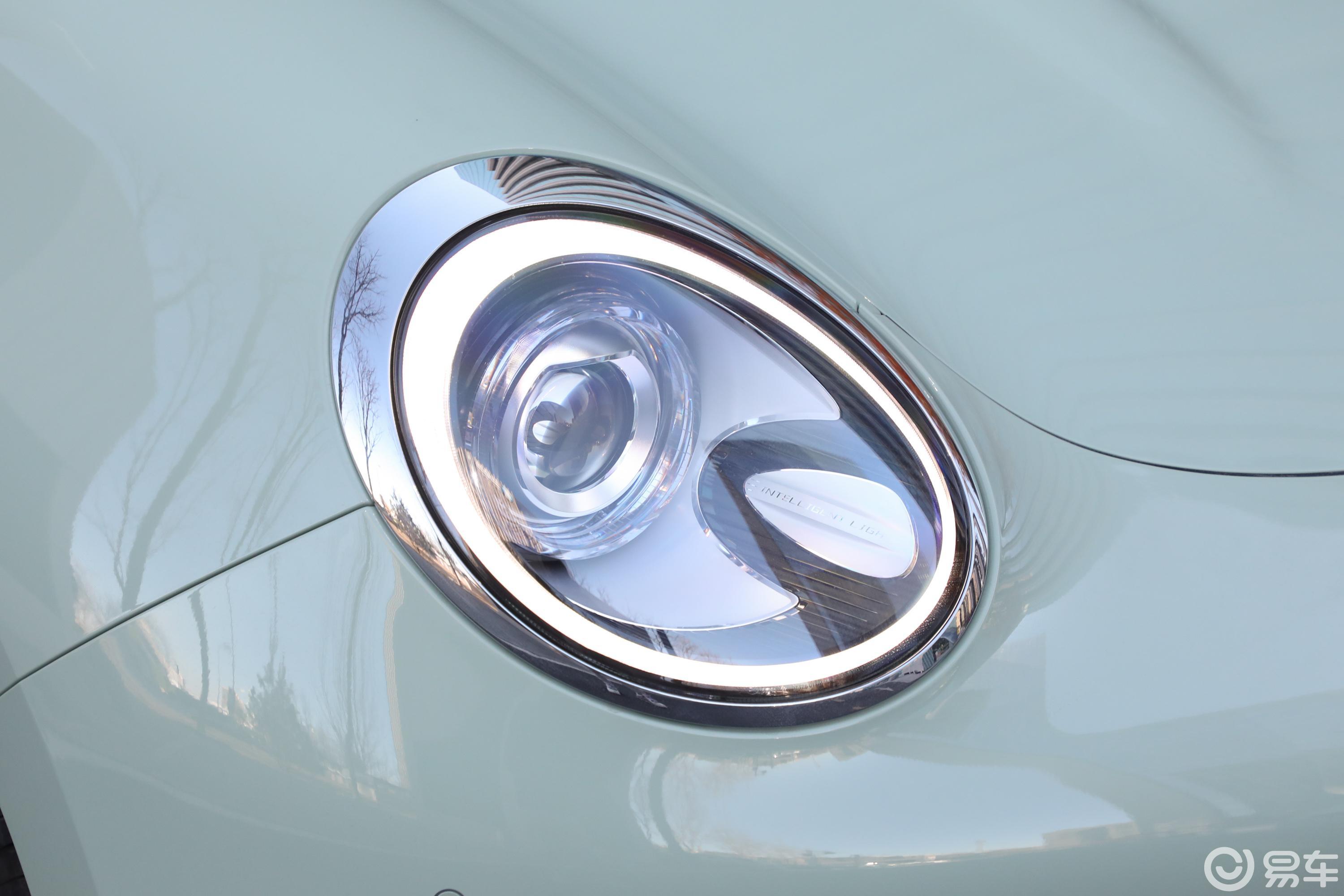 【欧拉好猫401km 尊贵型 磷酸铁锂大灯侧45度俯拍图片-汽车图片大全】-易车