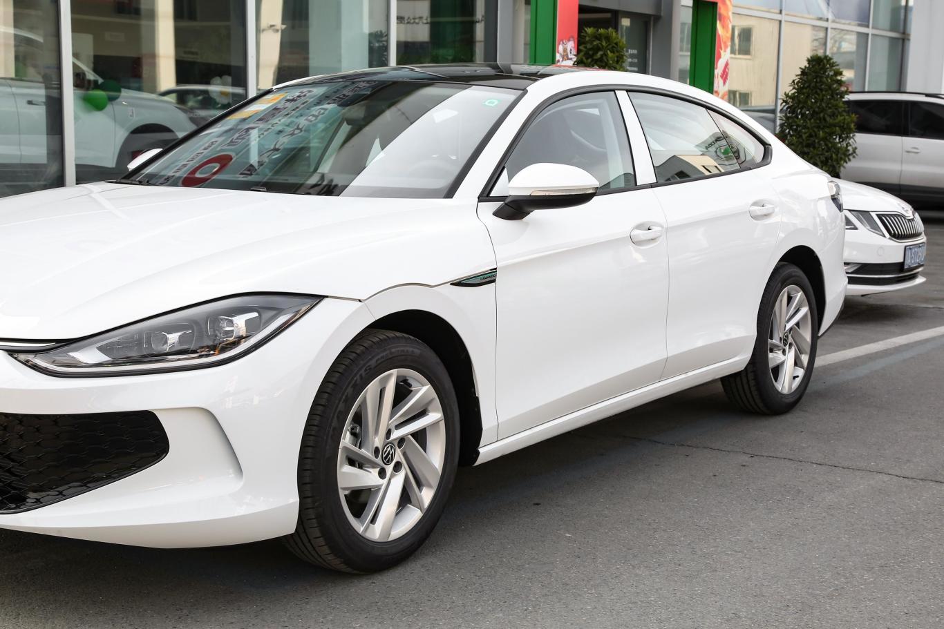 【凌渡凌渡L 280TSI 炫辣版外观细节图片-汽车图片大全】-易车