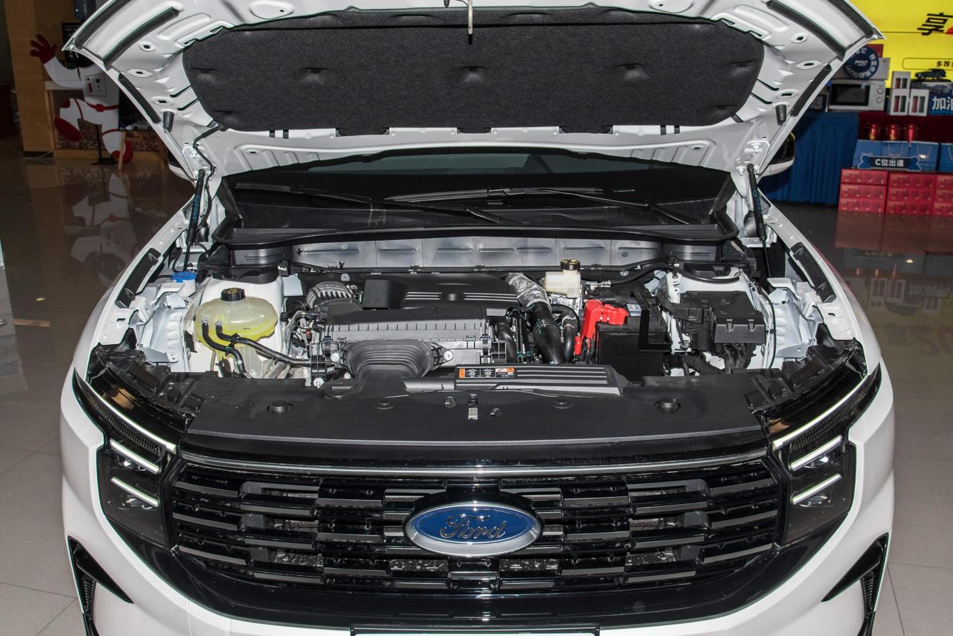 【锐界锐界L 2.0T 两驱豪华型 7座发动机舱整体图片-汽车图片大全】-易车