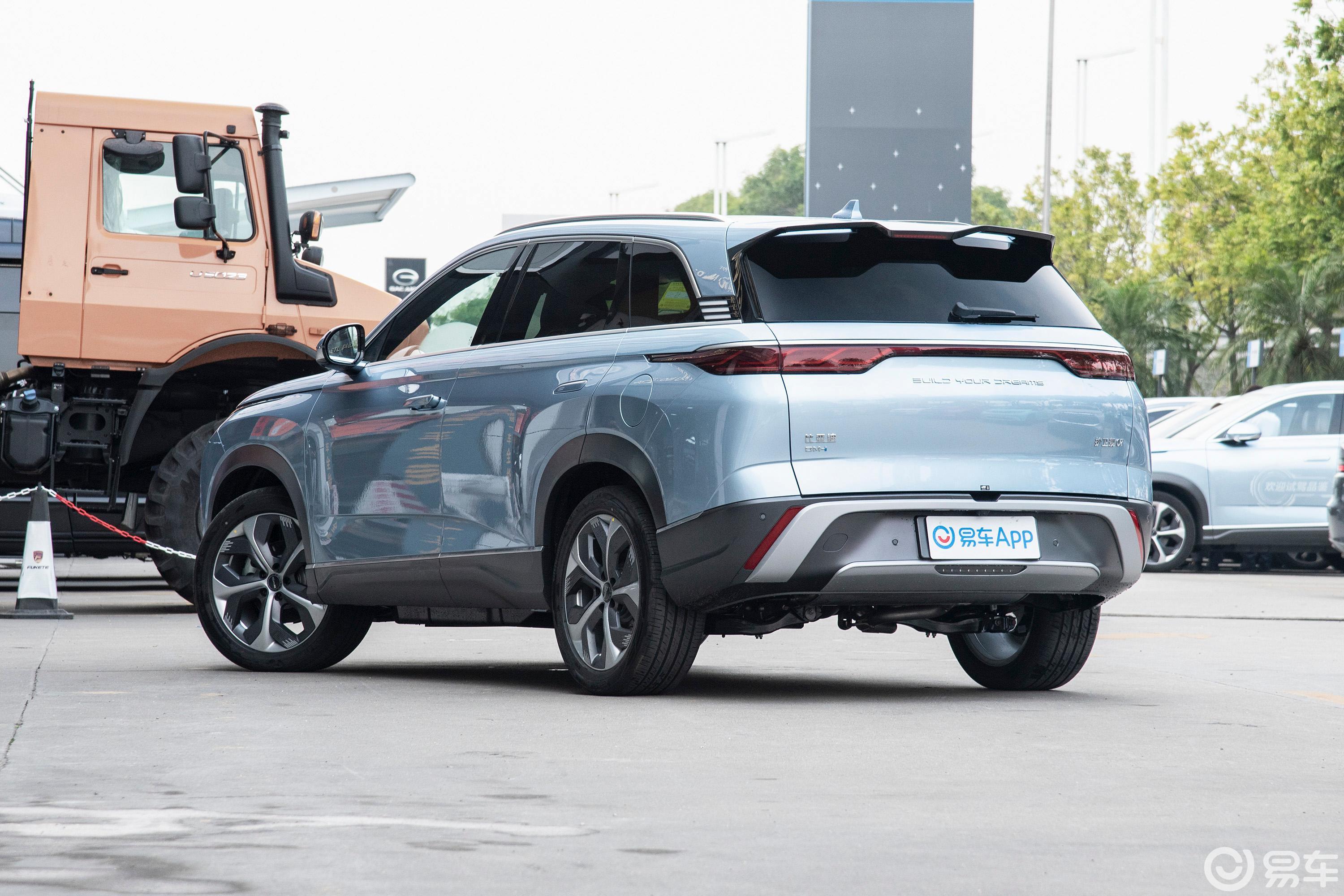 【护卫舰07DM-i 1.5T 205km 两驱尊贵型侧后45度车头向左水平图片-汽车图片大全】-易车