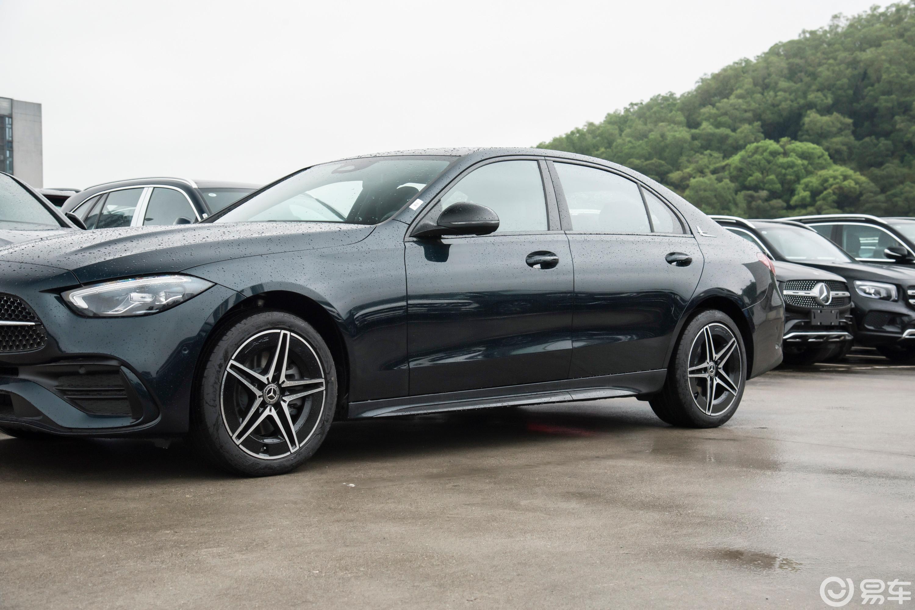 【奔驰C级改款 C 260 L 皓夜运动版外观细节图片-汽车图片大全】-易车