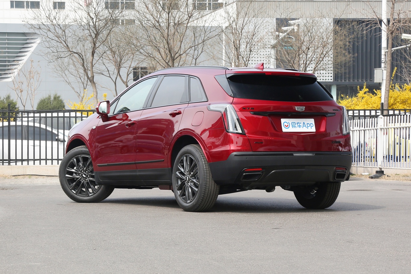 【凯迪拉克XT5轻混 2.0T 四驱豪华型蜂鸟版侧后45度车头向左水平图片-汽车图片大全】-易车