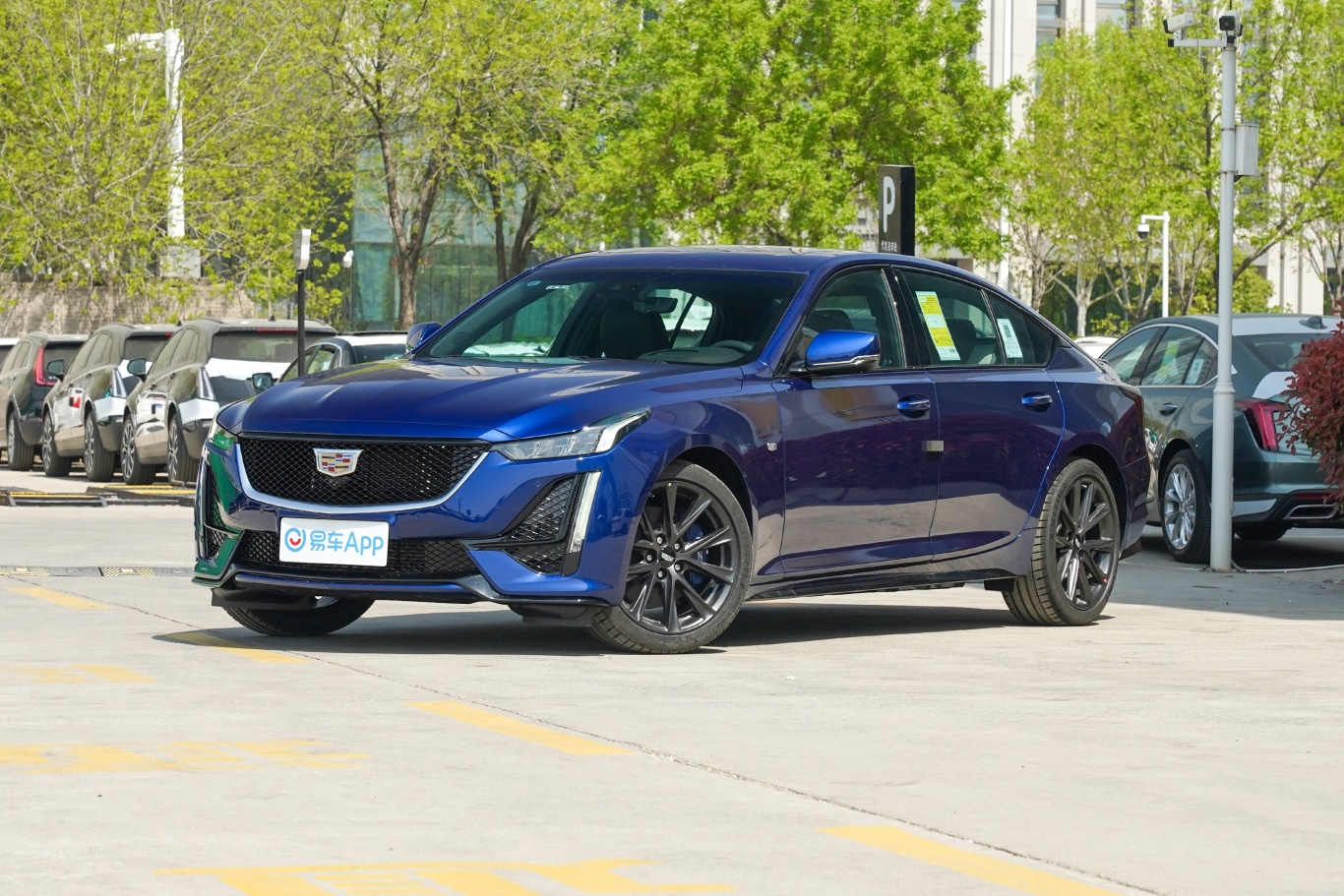【凯迪拉克CT528T 铂金型侧前45度车头向左水平图片-汽车图片大全】-易车