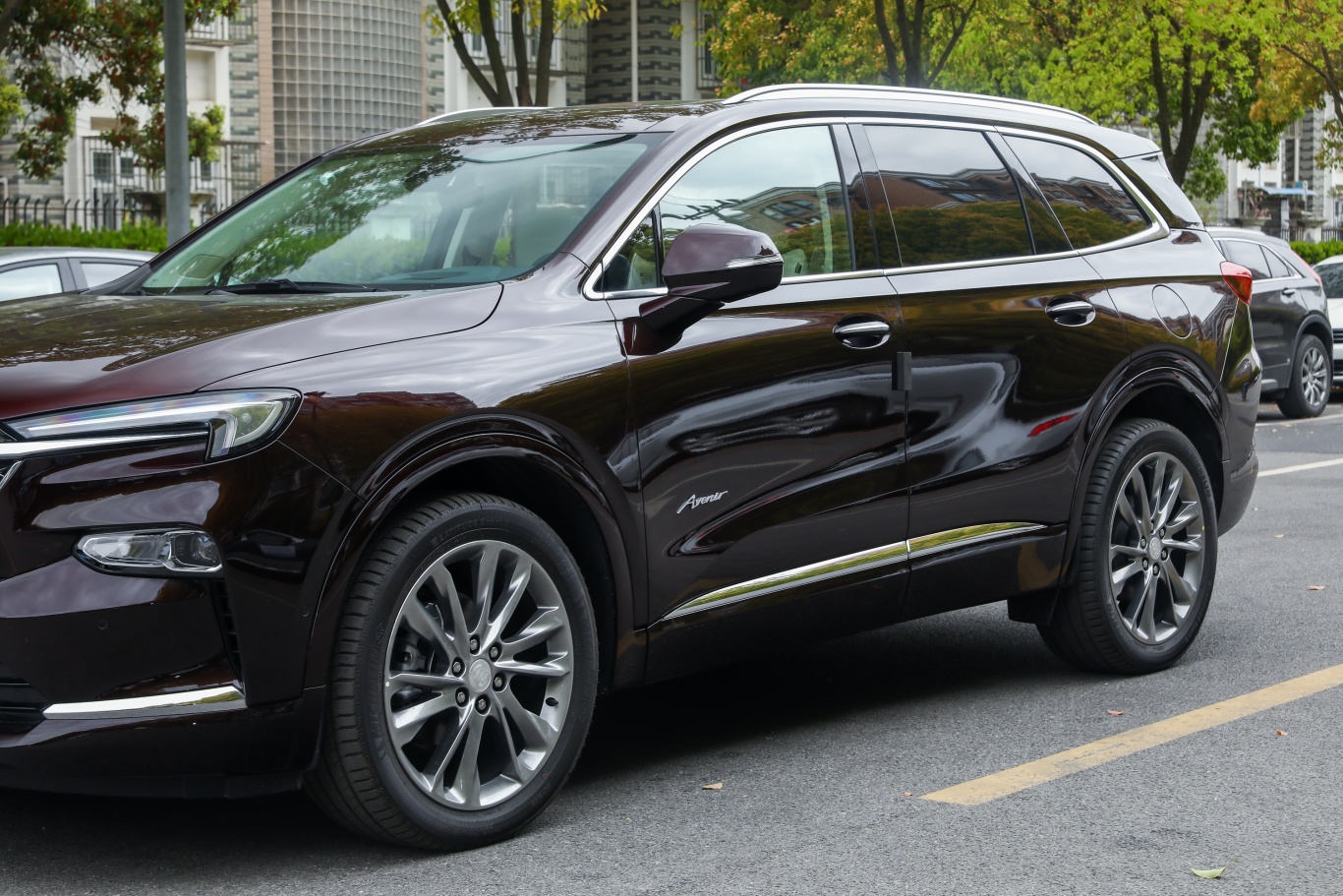 【昂科旗652T 四驱Avenir艾维亚 6座外观细节图片-汽车图片大全】-易车