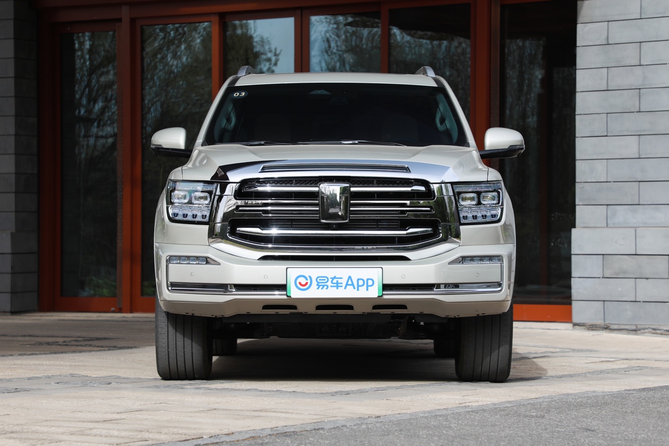 【坦克500新能源2.0T Hi4-T正前水平图片-汽车图片大全】-易车