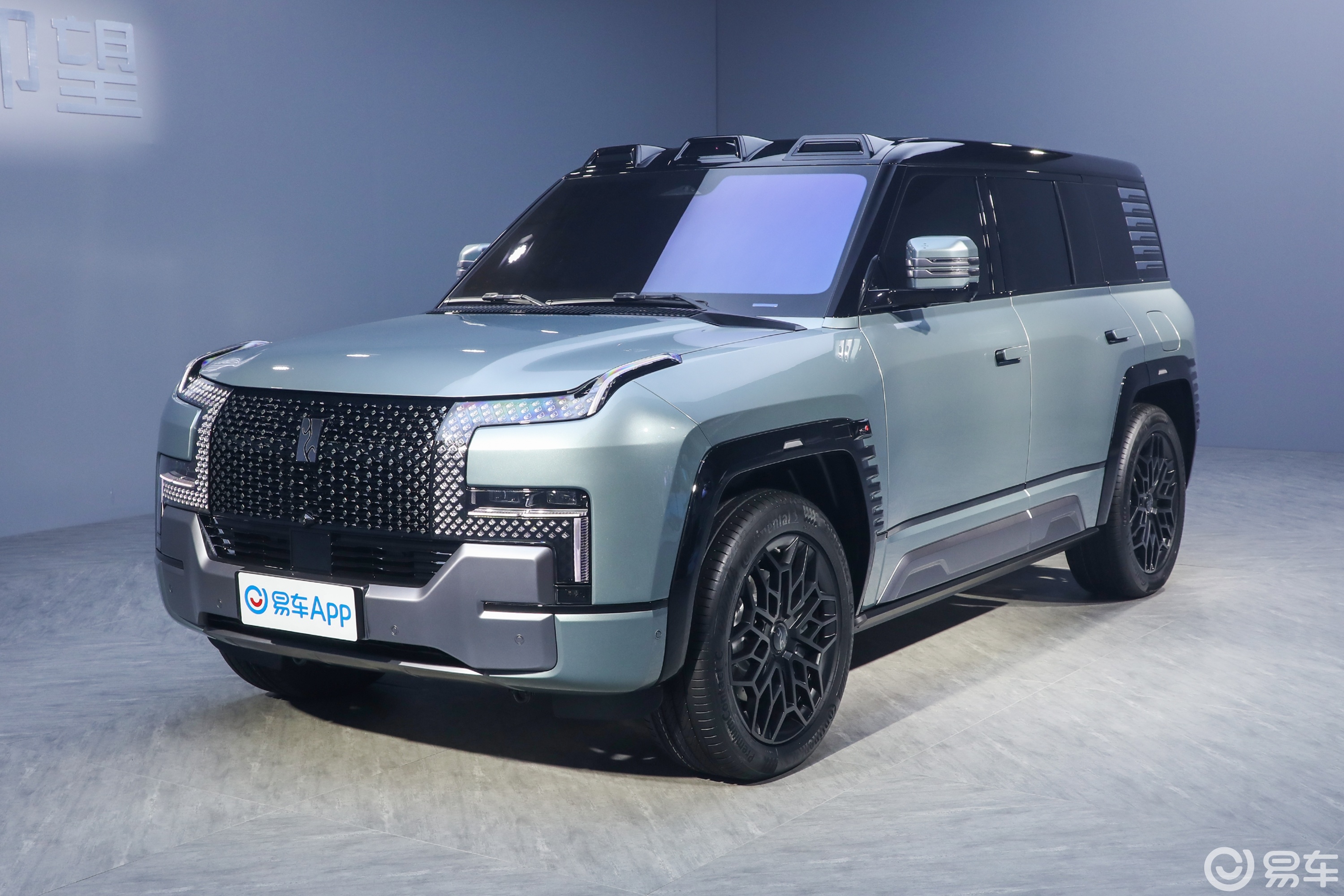 【仰望U8豪华版侧前45度车头向左水平图片-汽车图片大全】-易车