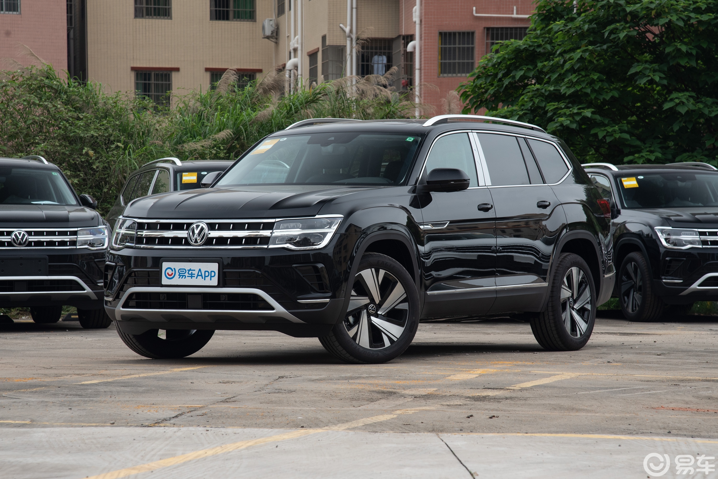 【途昂改款 380TSI 四驱尊崇豪华版侧前45度车头向左水平图片-汽车图片大全】-易车