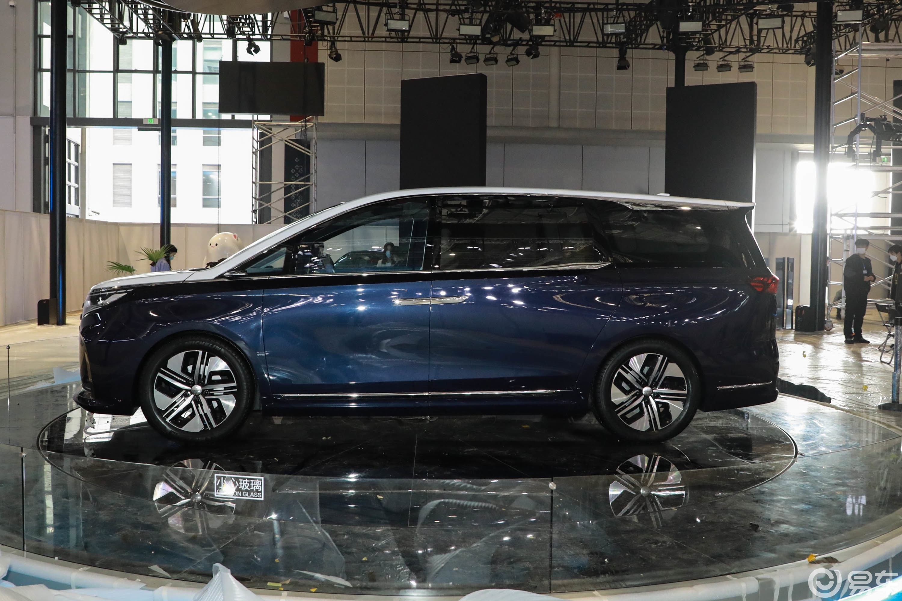 【瑞风RF8 PHEV概念版图片-汽车图片大全】-易车